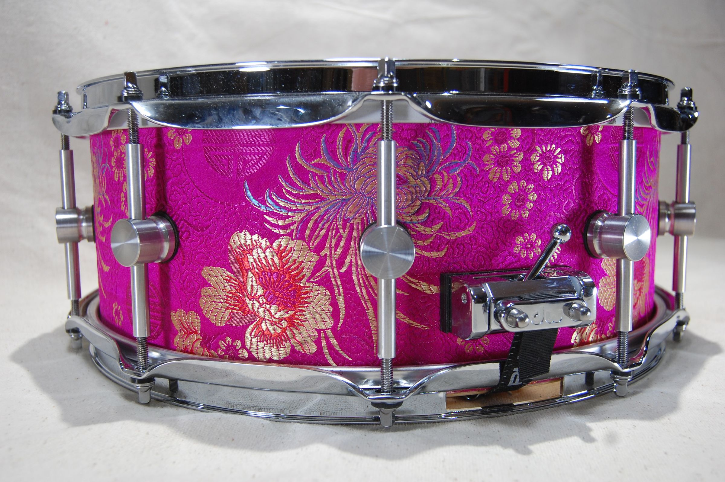 Pink Brocade Snare Drum : 12 Steps (with Pictures) - Instructables
