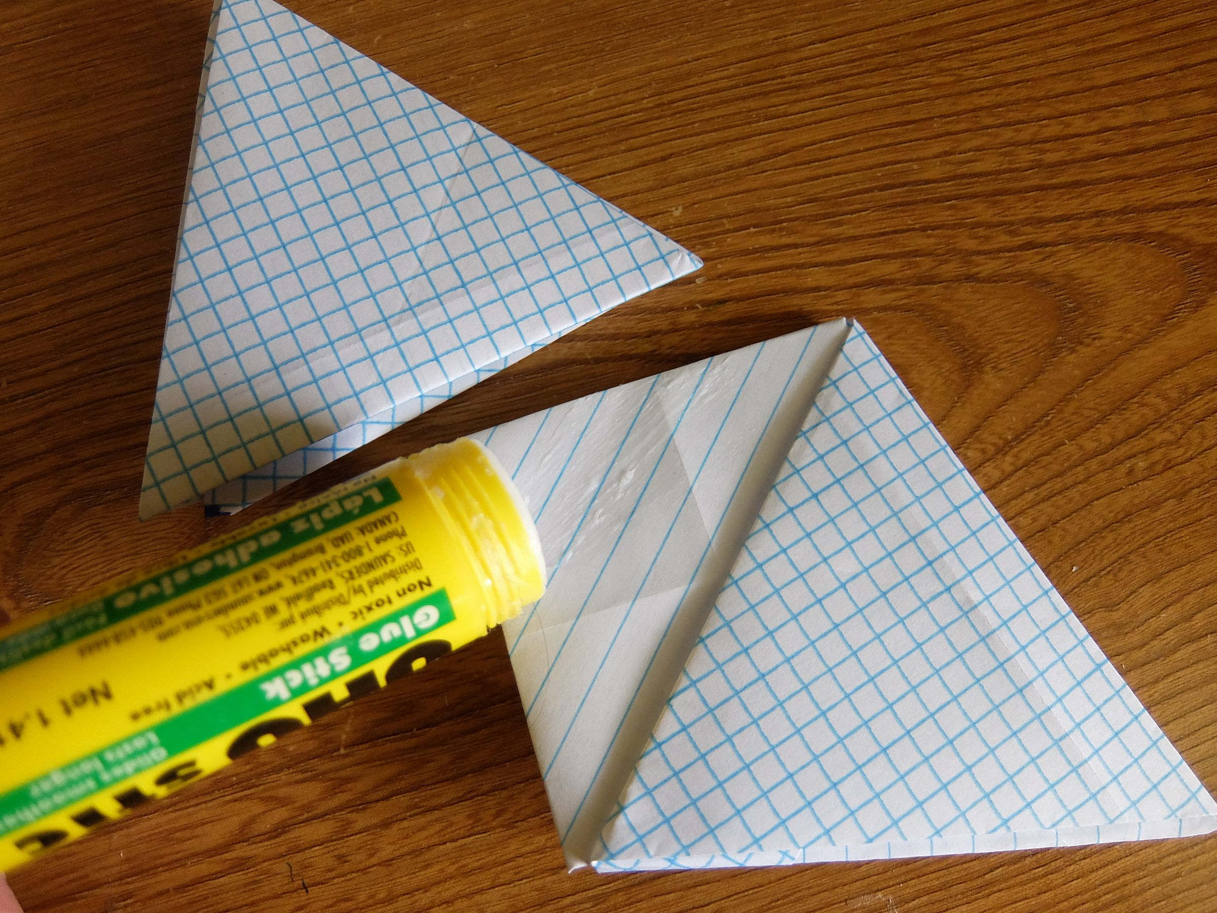 Tetrahedron 3D Model DYI Using Graphing Papers : 6 Steps (with Pictures ...