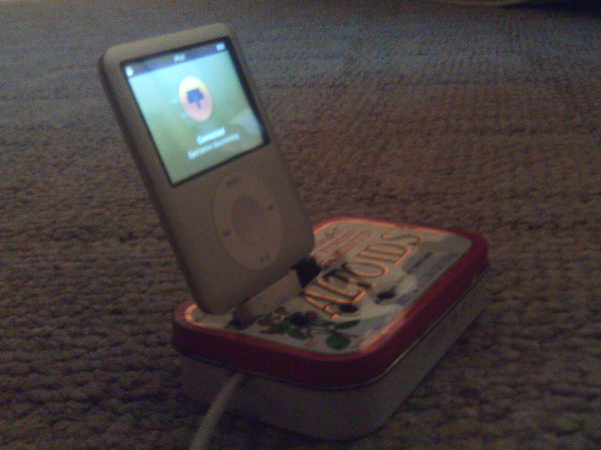 One Smiple Ipod Dock : 6 Steps - Instructables