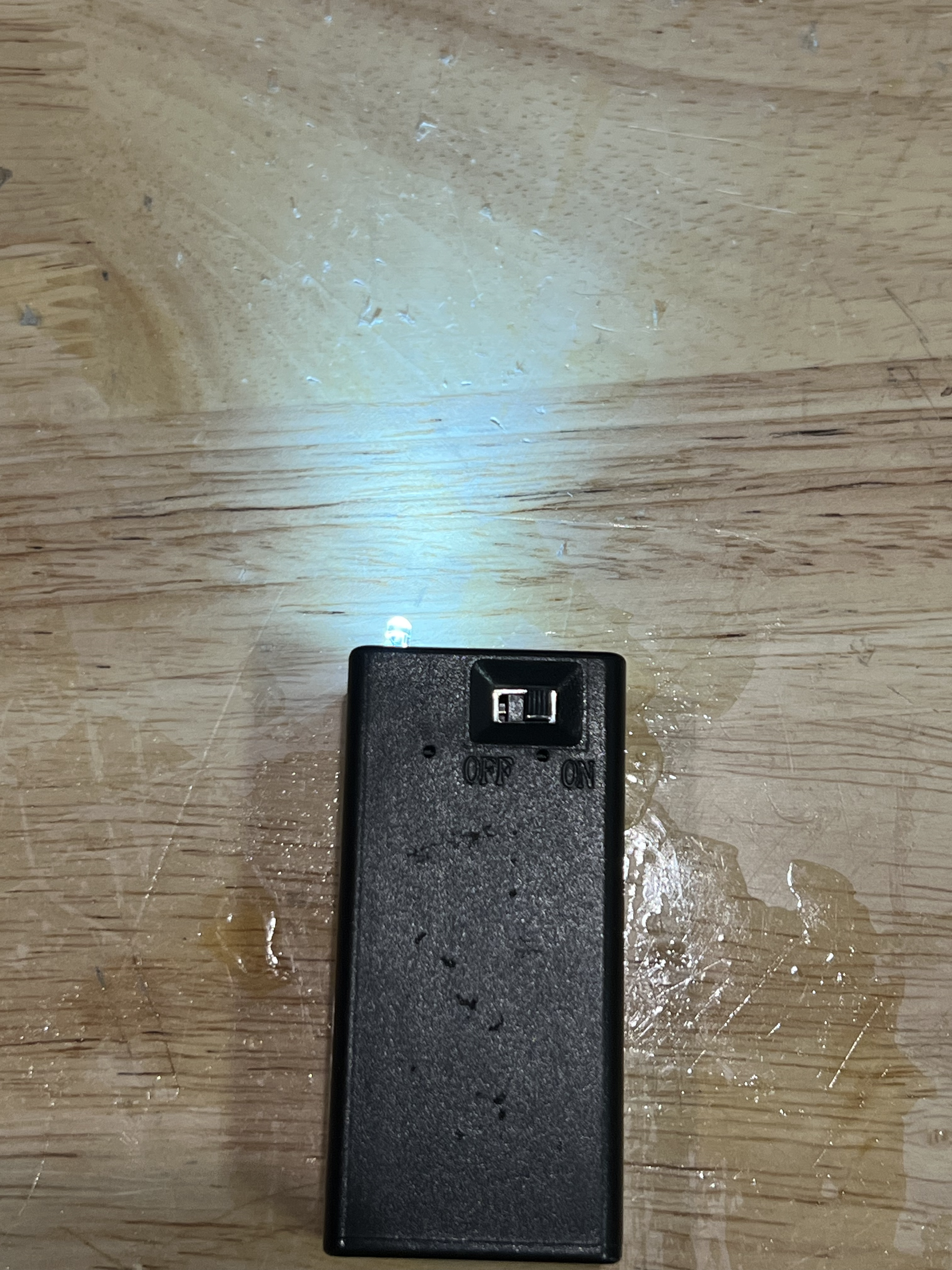 Simple 9v Battery Case Flashlight : 10 Steps - Instructables