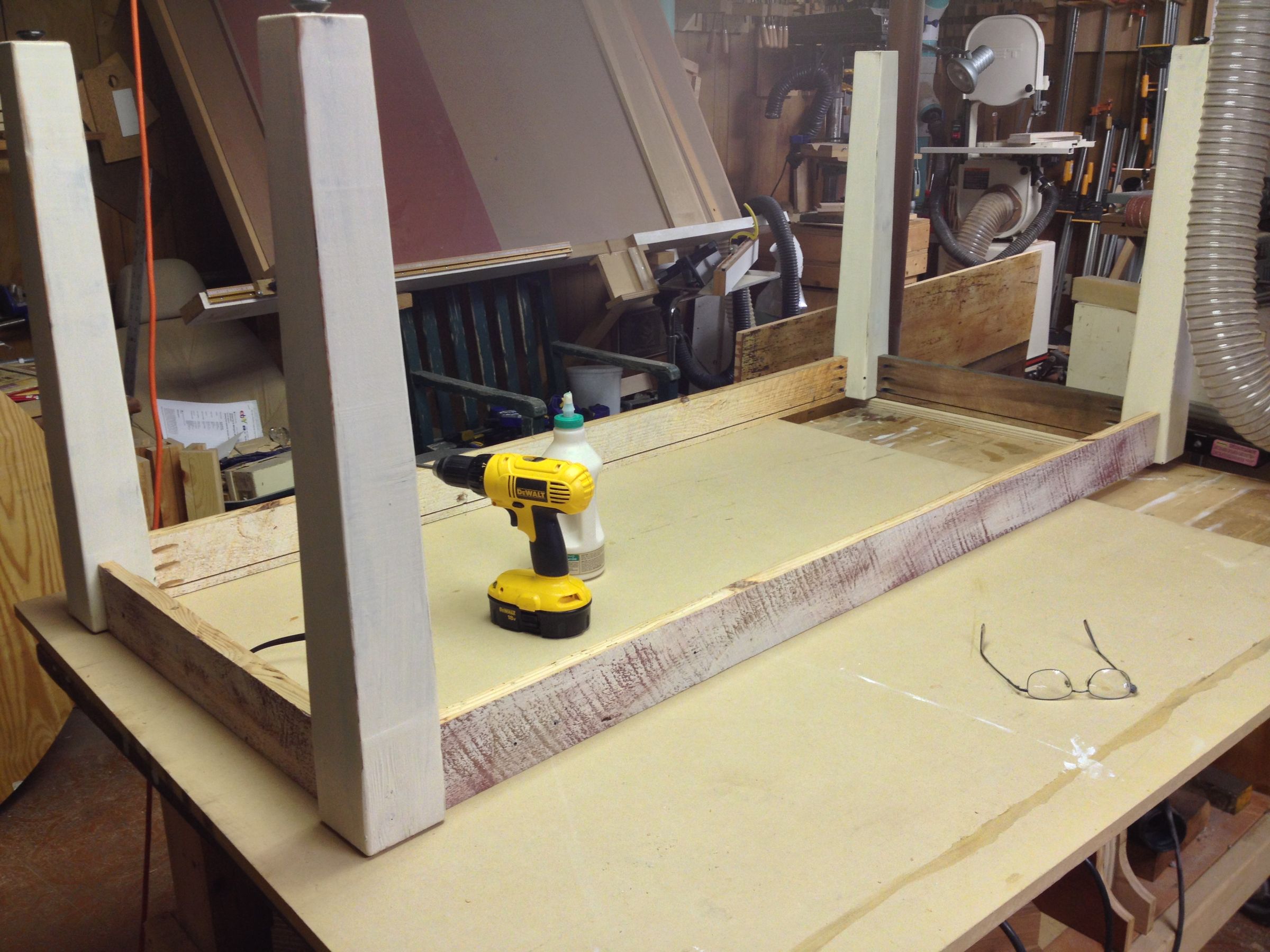 Build a Farmhouse Table : 5 Steps (with Pictures) - Instructables