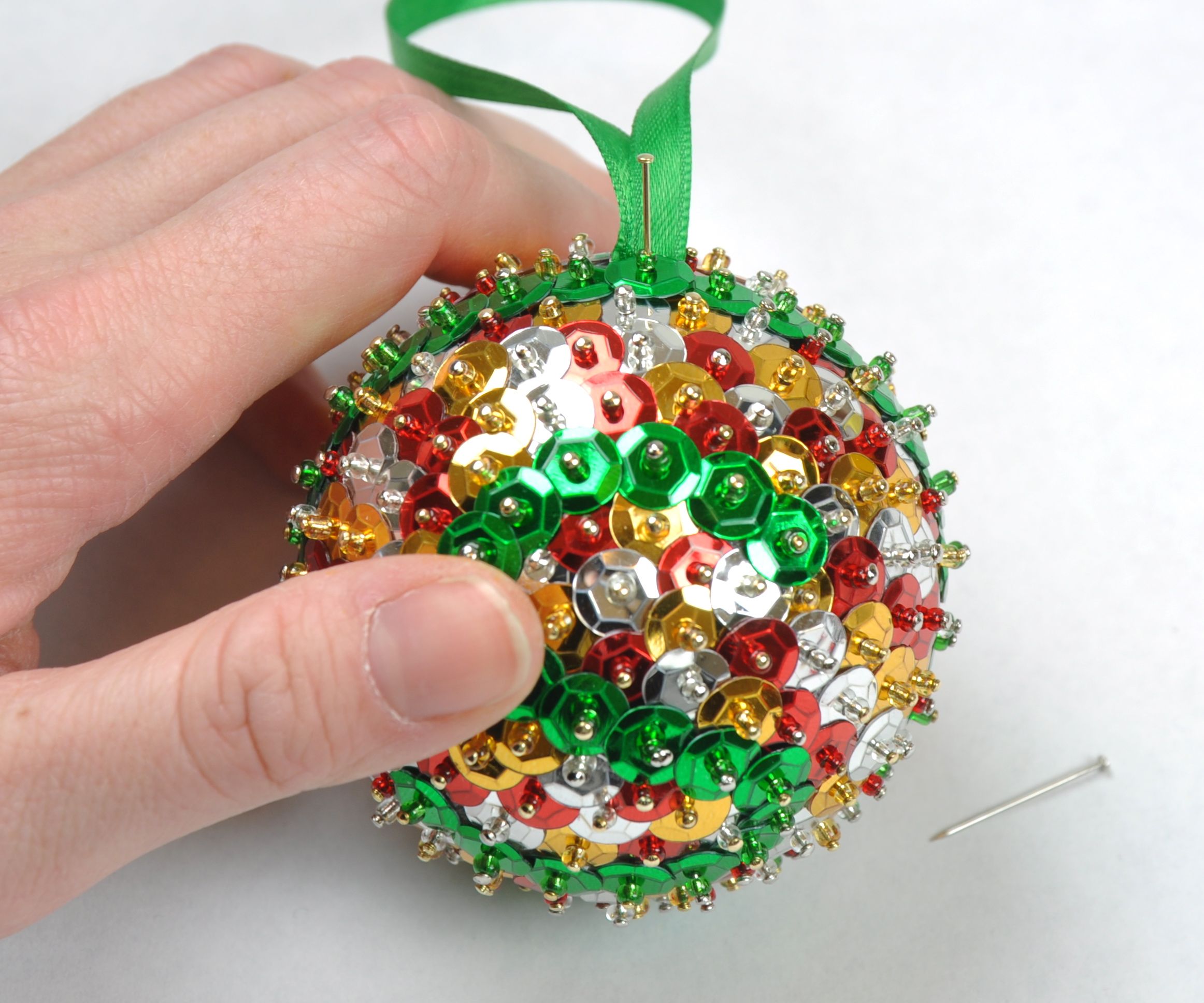 Sequins Ornaments : 7 Steps (with Pictures) - Instructables