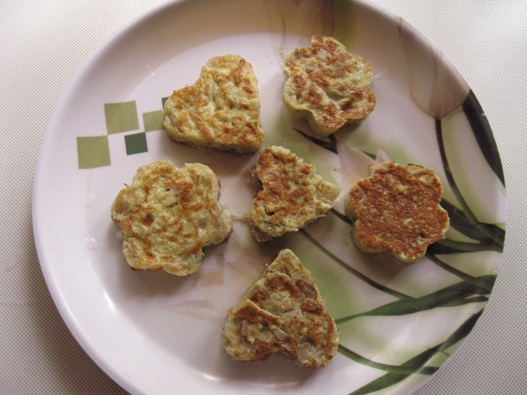 Egg Omelette Prepared in Cookie Cutter Moulds : 6 Steps (with Pictures ...