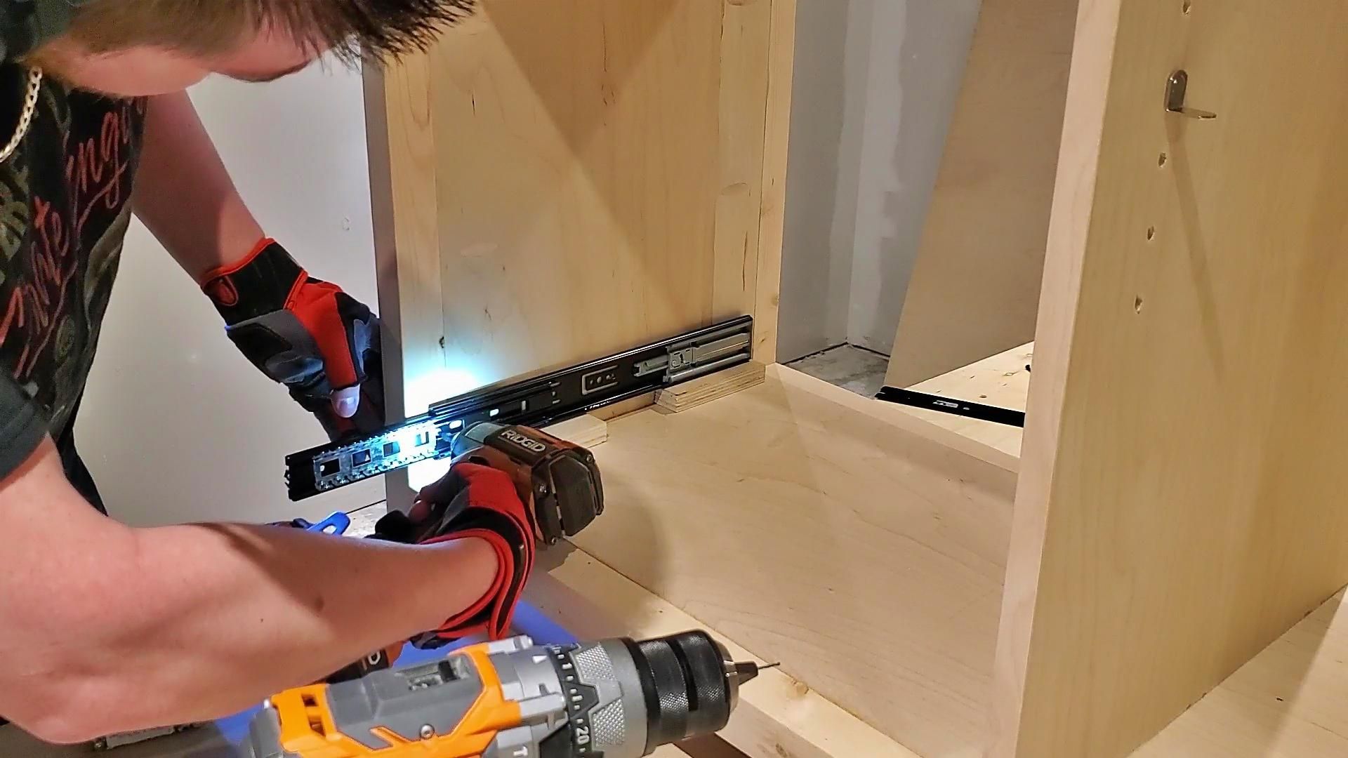 Beginners Guide to Drawers. Measure, Cut, Assemble, Mount, Finish. No ...