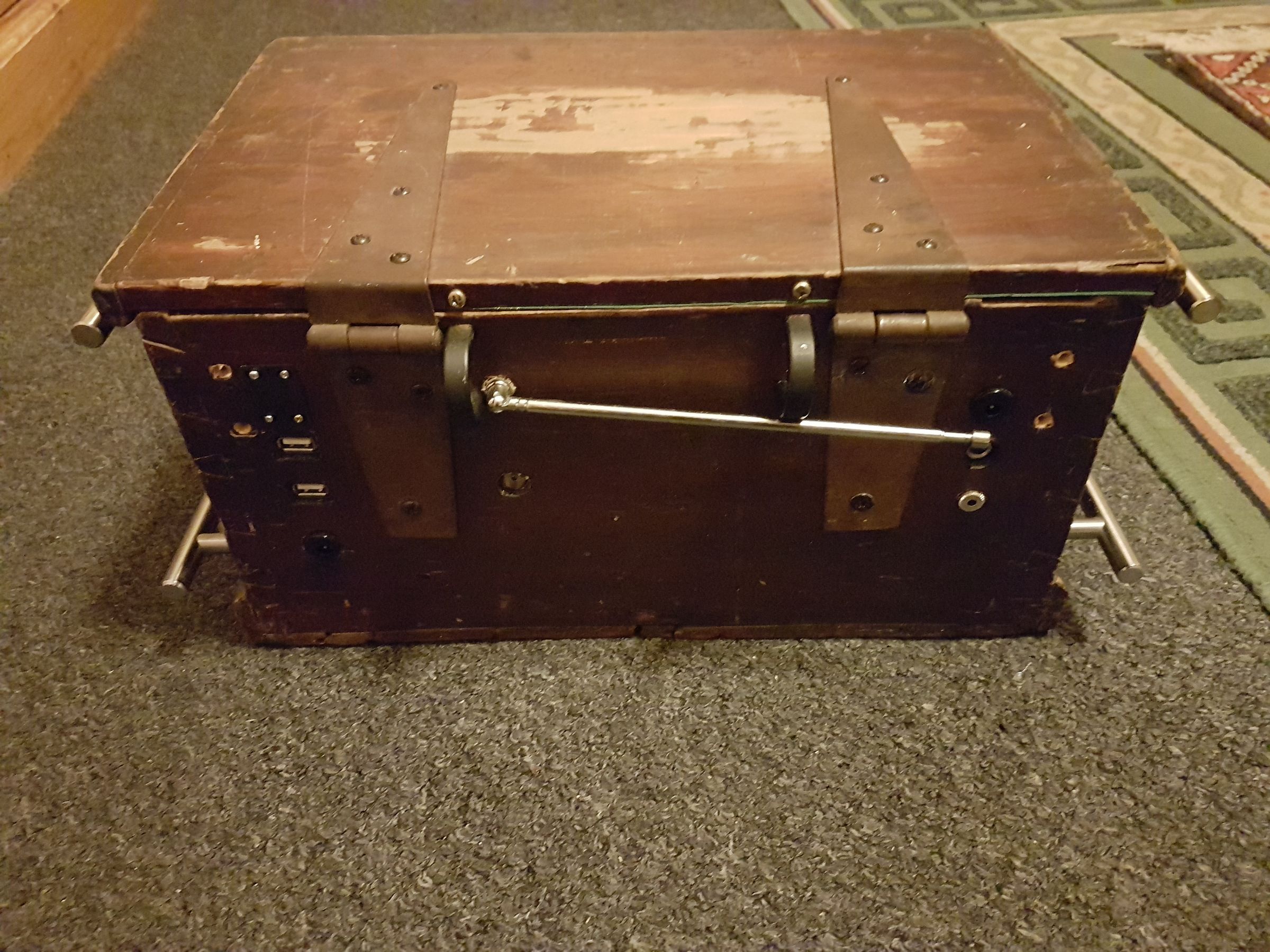 Portable Entertainment Center : 3 Steps - Instructables