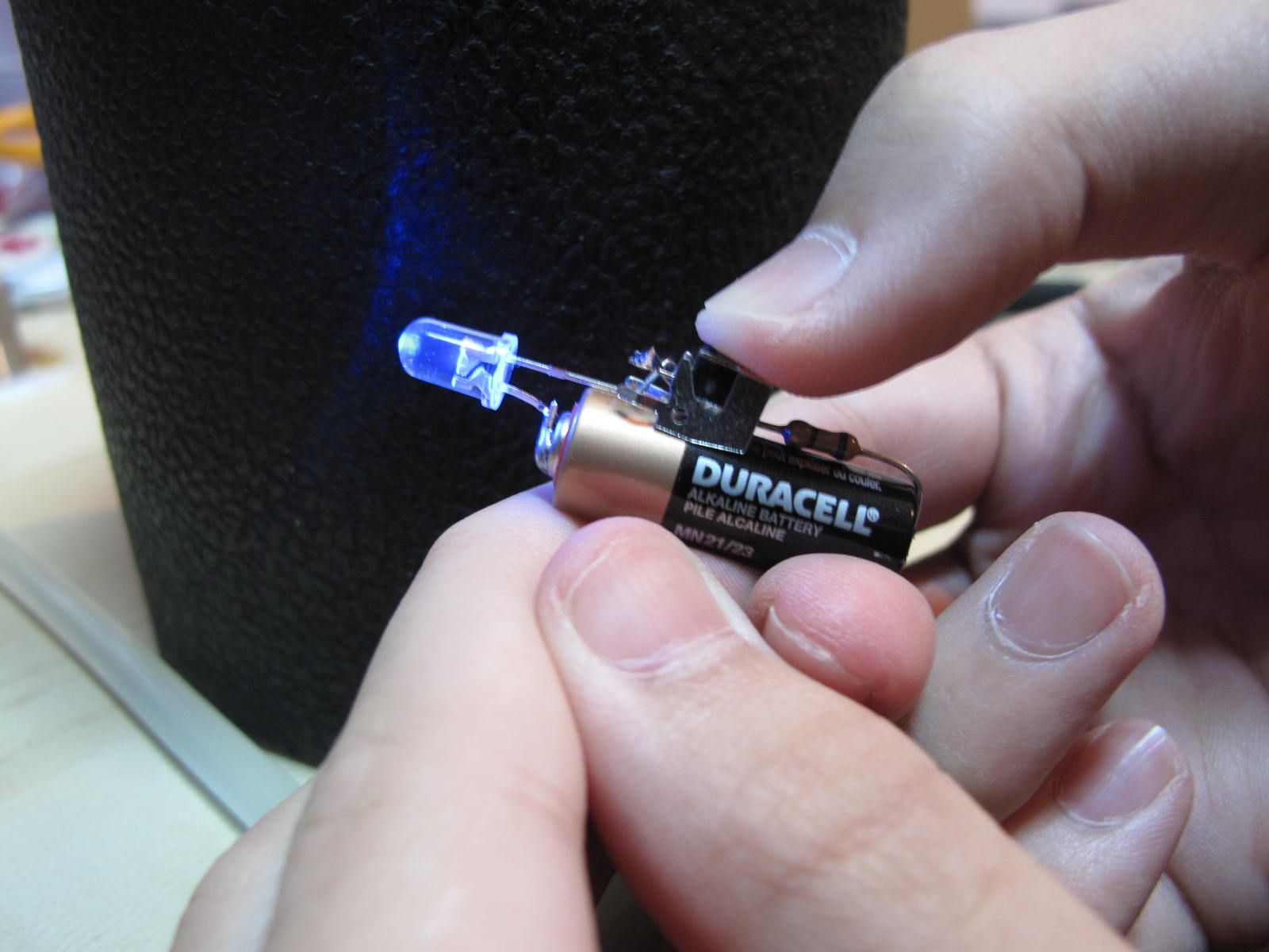 30 Minute Micro Waterproof Flashlight : 5 Steps - Instructables