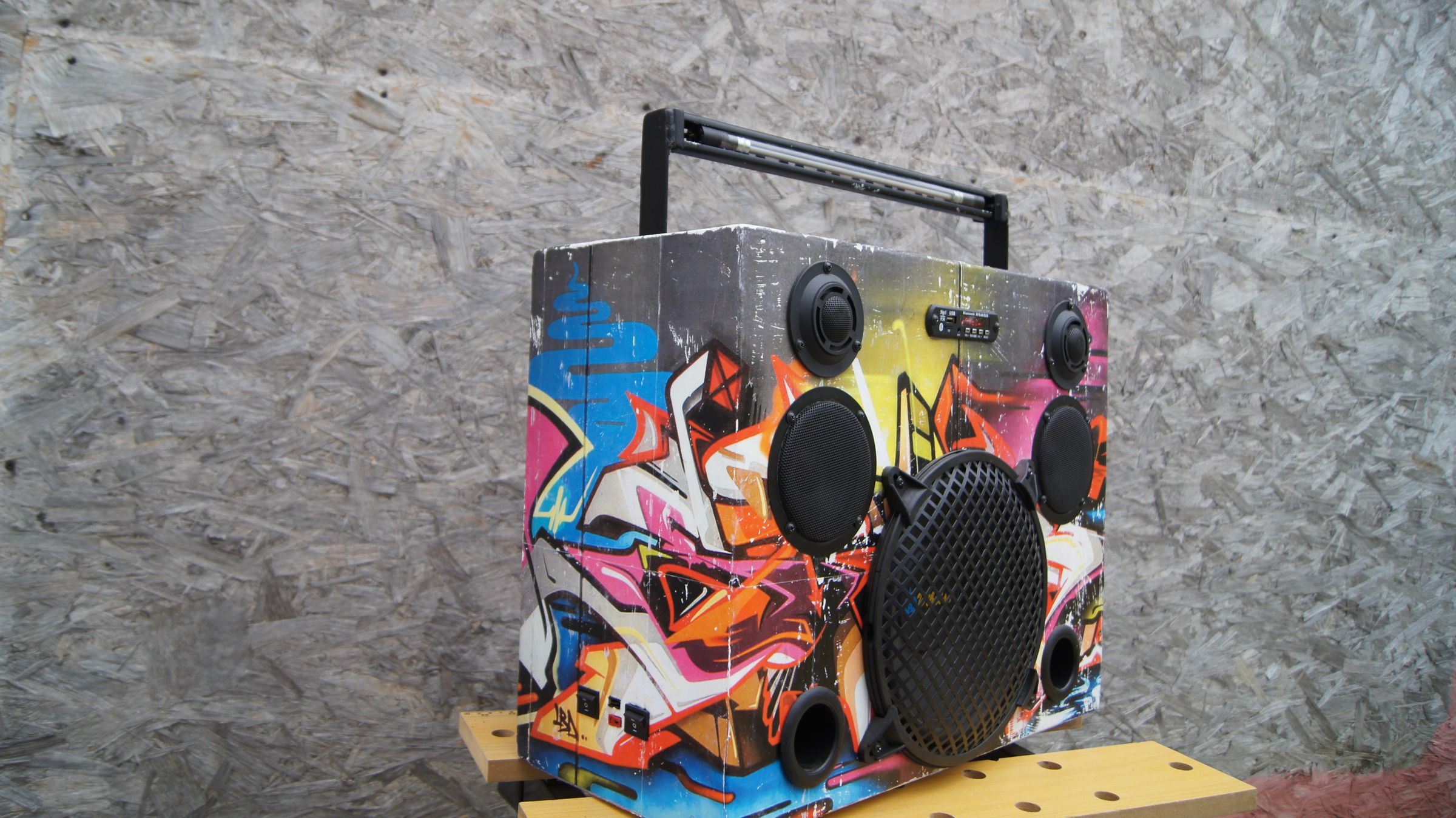 Graffiti Boombox Bluetooth Speaker : 5 Steps (with Pictures ...