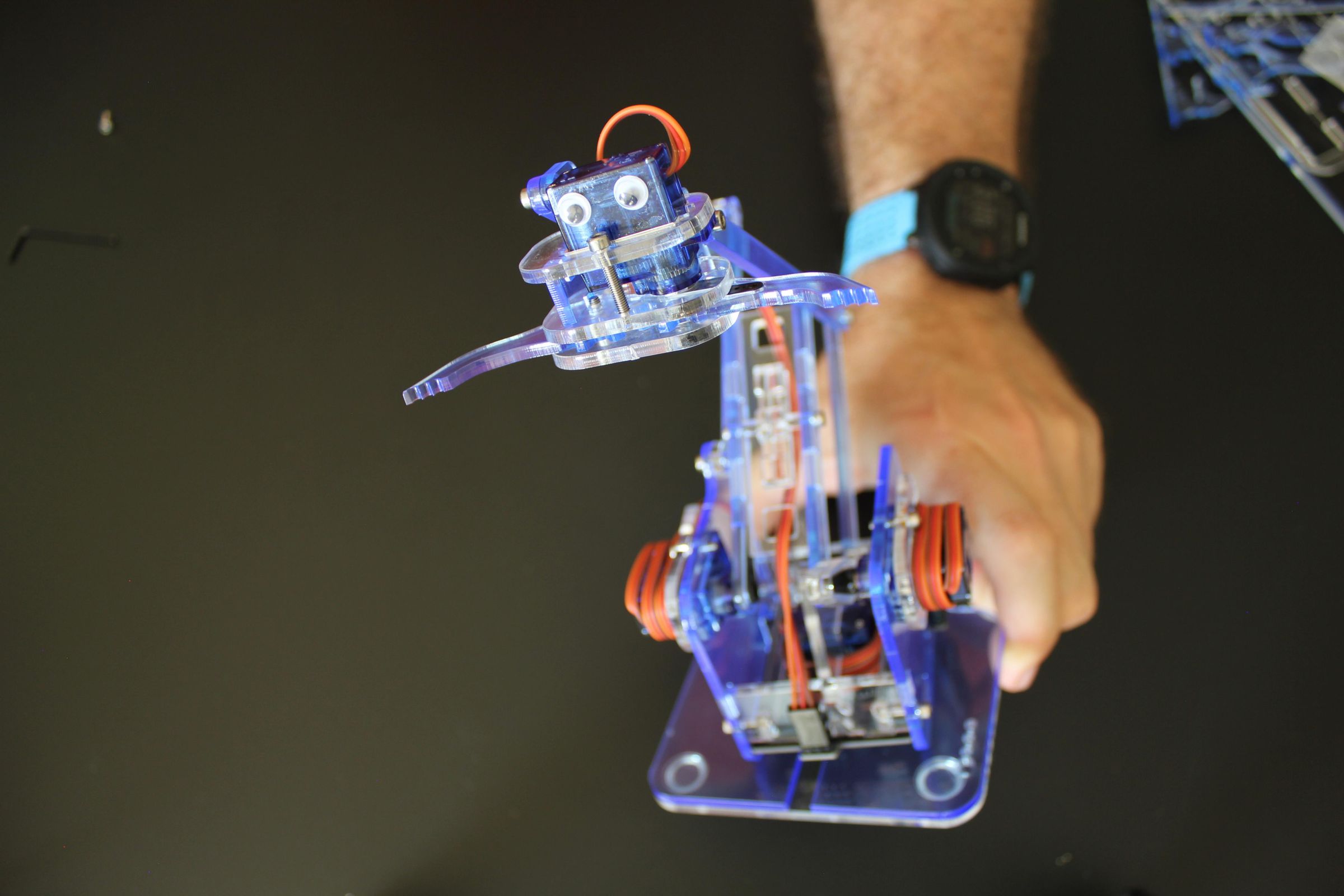 Pocket Sized Robot Arm - MeArm V3.0 - Small, Hackable, Open Source : 18 ...