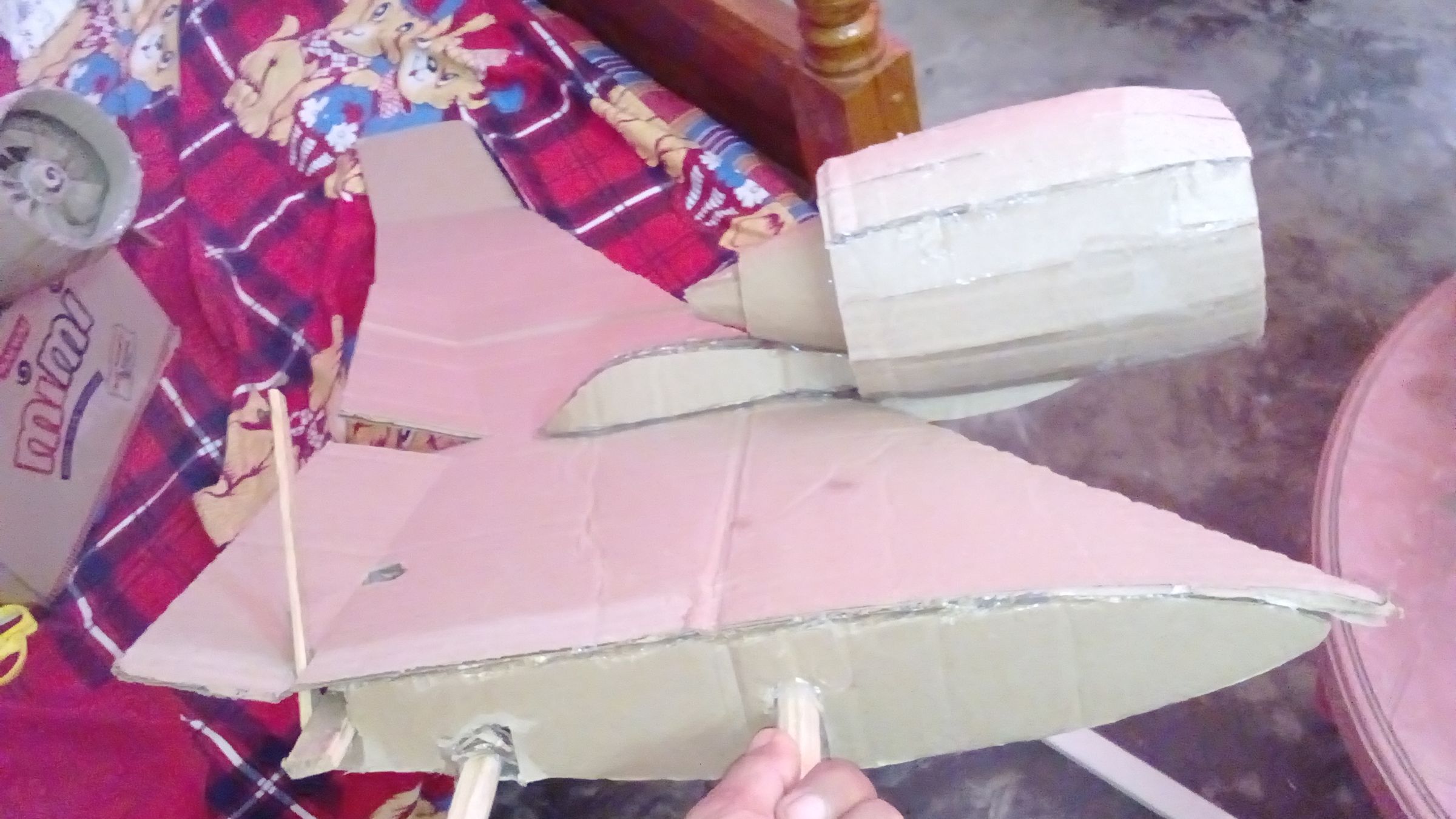 Boeing 737-800 Build Out of CARDBOARD : 9 Steps (with Pictures ...