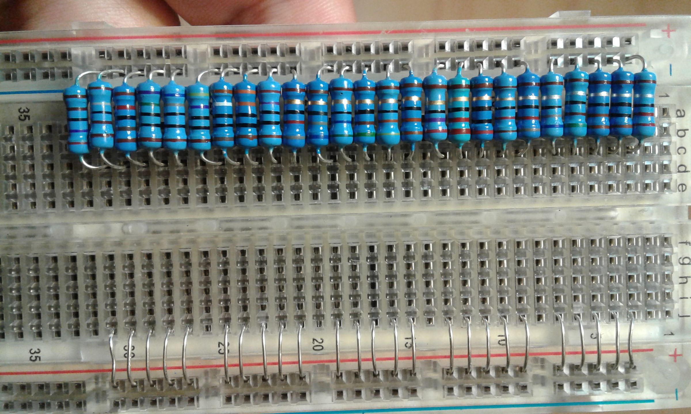LED Resistor Finder : 4 Steps (with Pictures) - Instructables