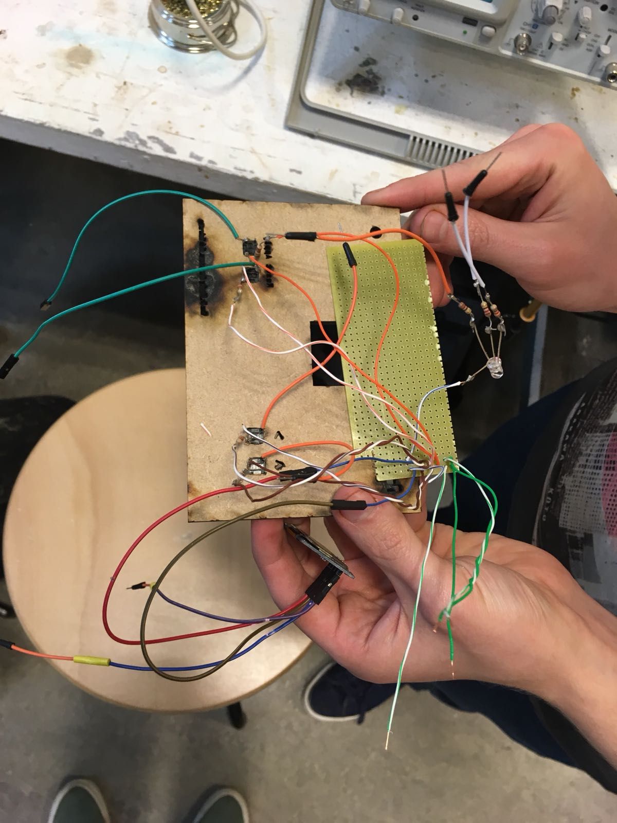 DIY -Prototype- Arduino Timed USB Charger : 8 Steps - Instructables