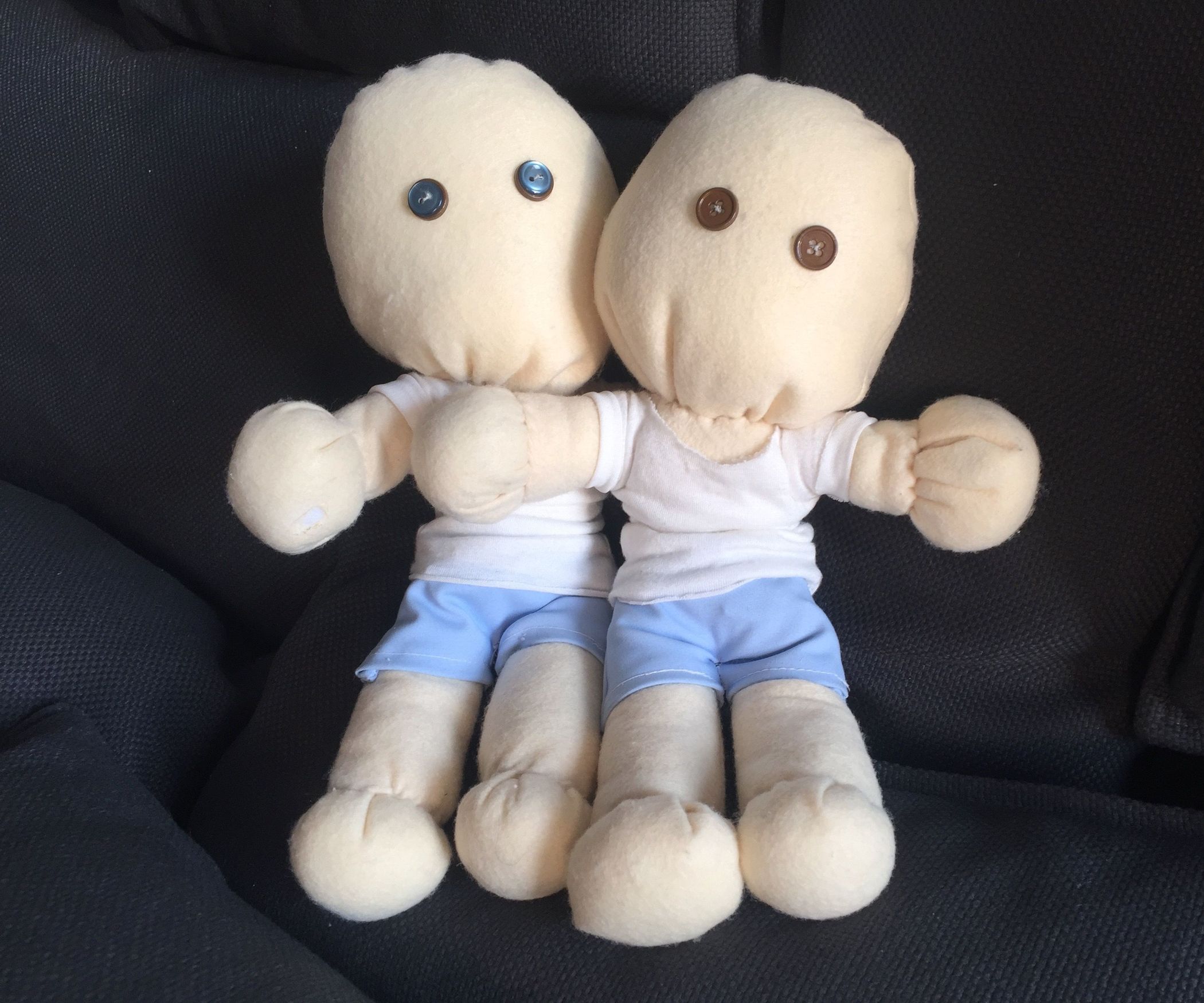 WiFi-Linked Twin Dolls : 8 Steps (with Pictures) - Instructables