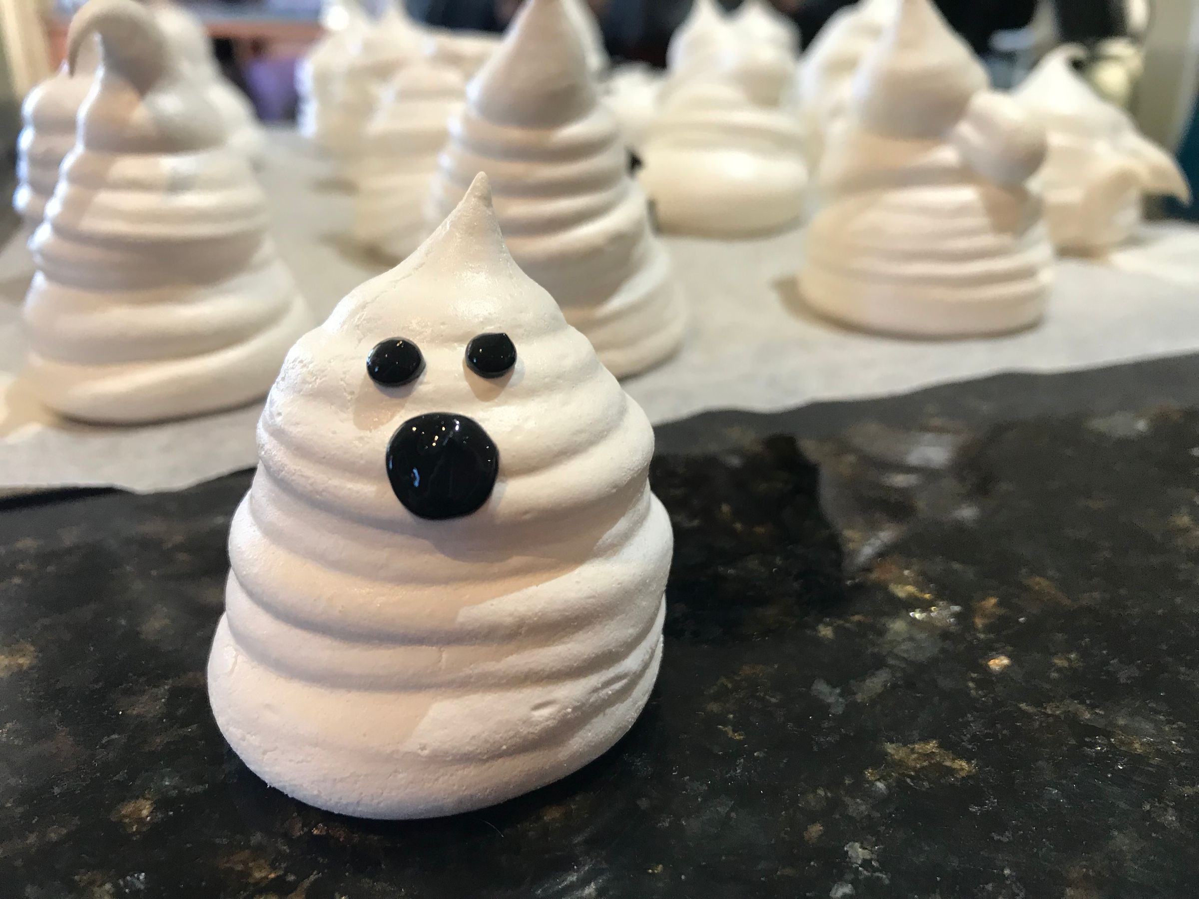 Gastly Ghost Meringues : 8 Steps (with Pictures) - Instructables