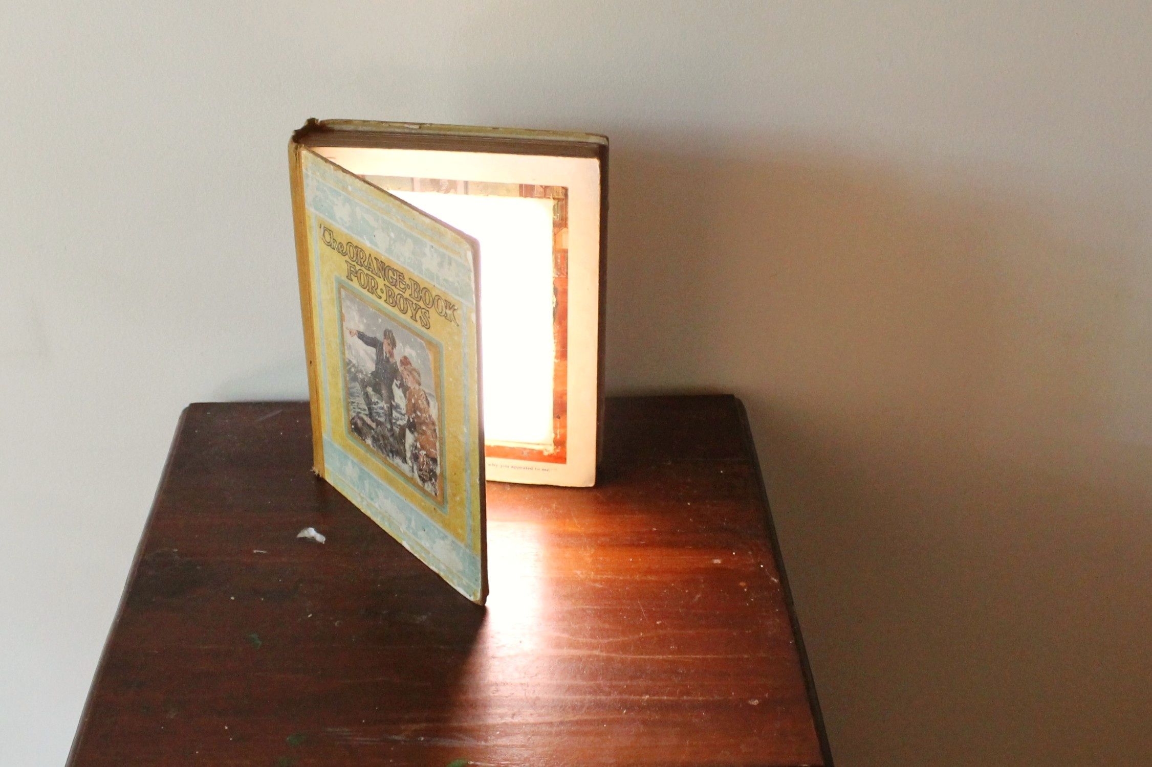 LED Book Light - Inside a Book! : 10 Steps (with Pictures) - Instructables