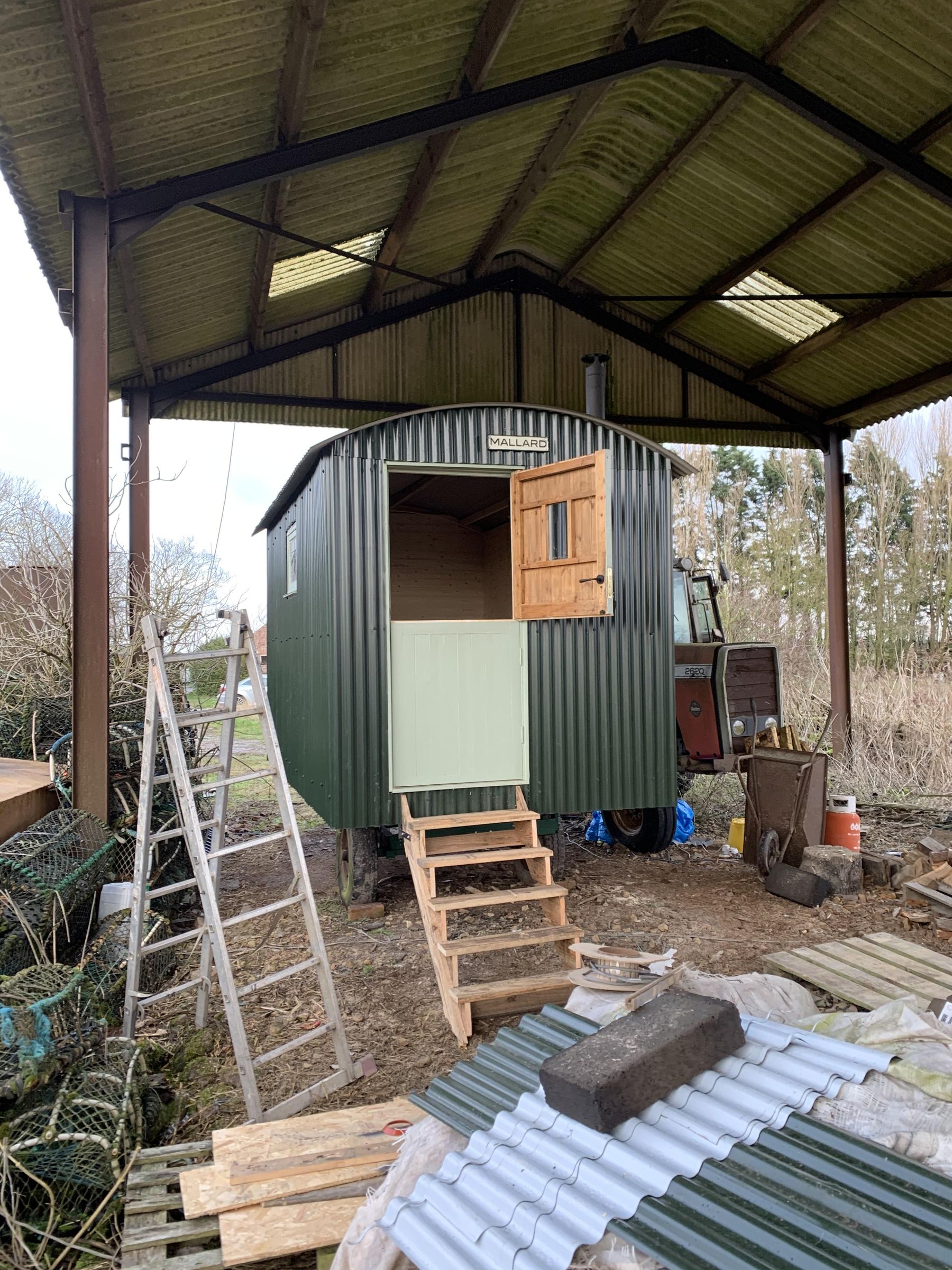 Self Build Shepherds Hut. Step by Step With Photos. Off Grid Living ...