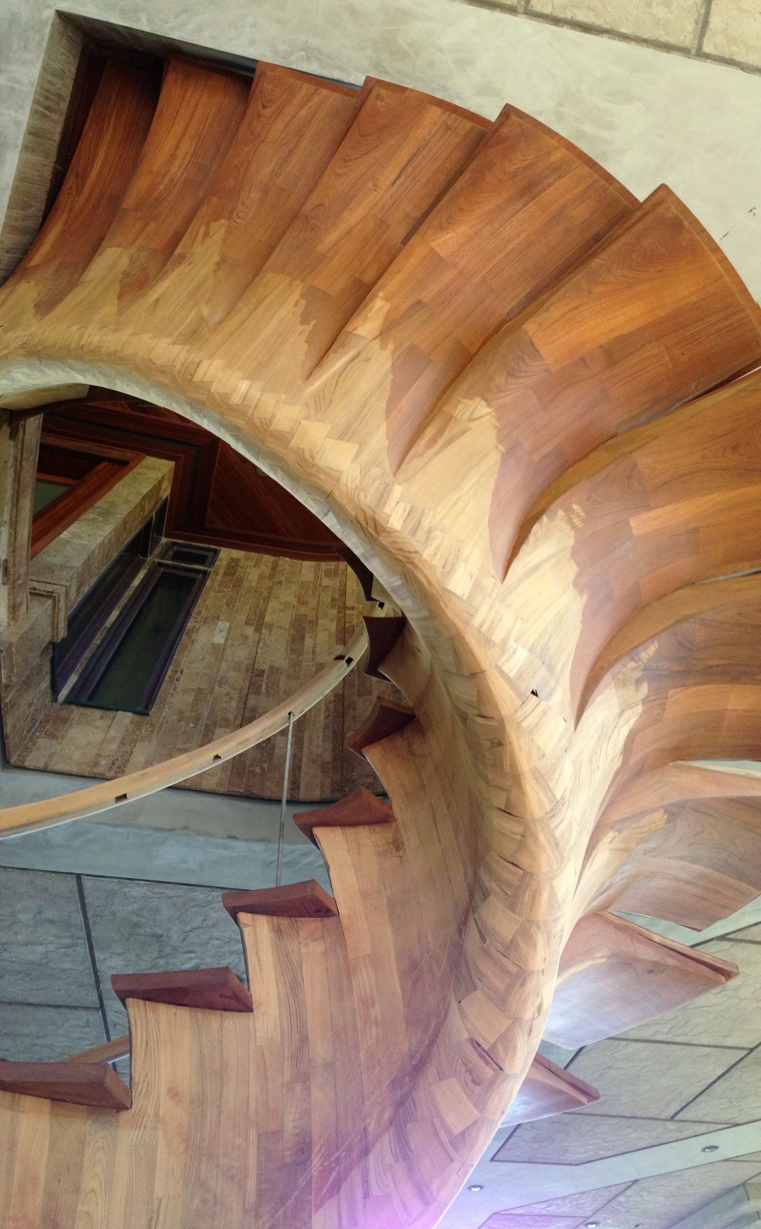 Inlayed Wood Scales on Spiral Staircase : 8 Steps (with Pictures ...