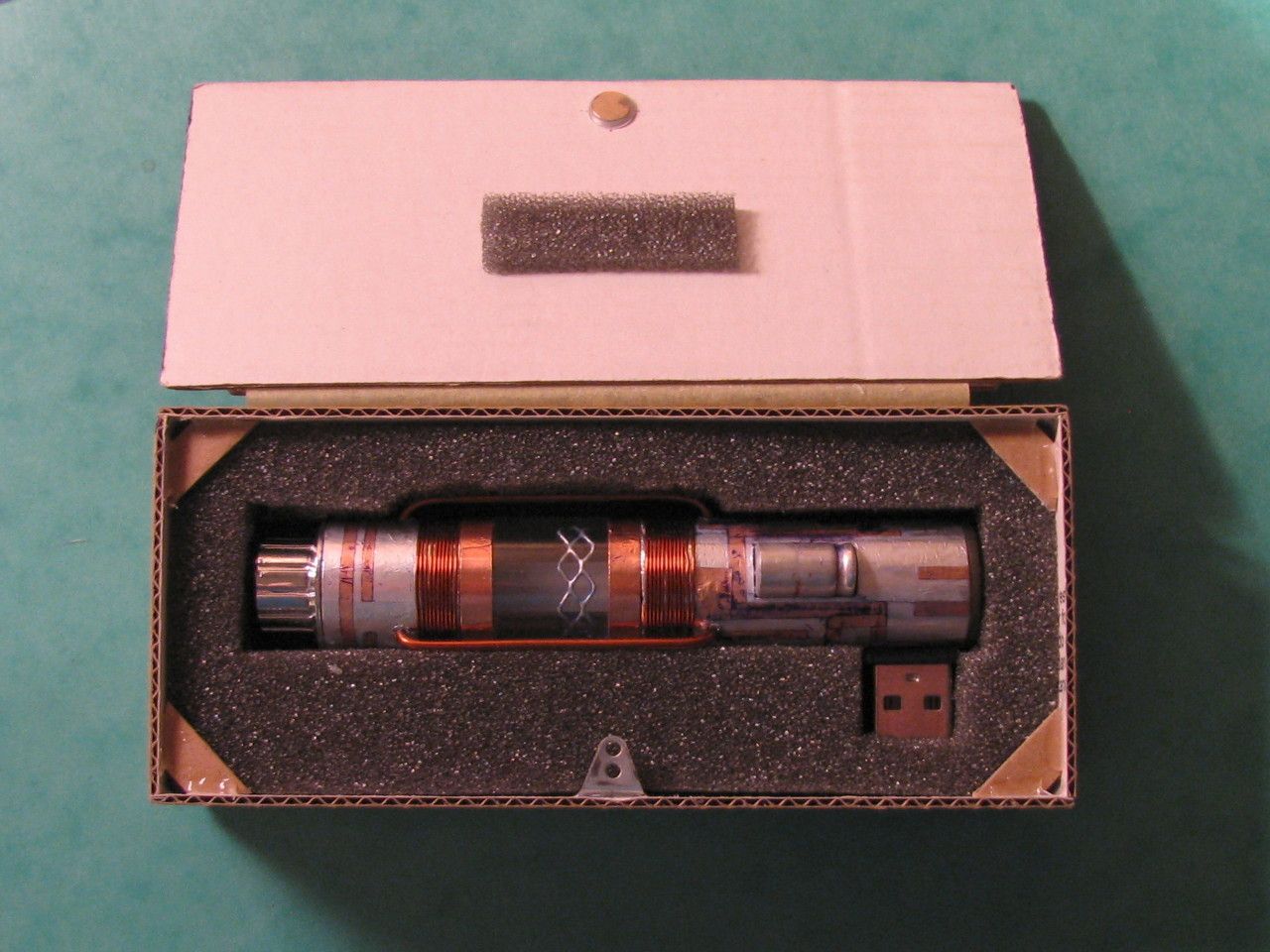 Retro-Futuristic USB Drive : 16 Steps (with Pictures) - Instructables