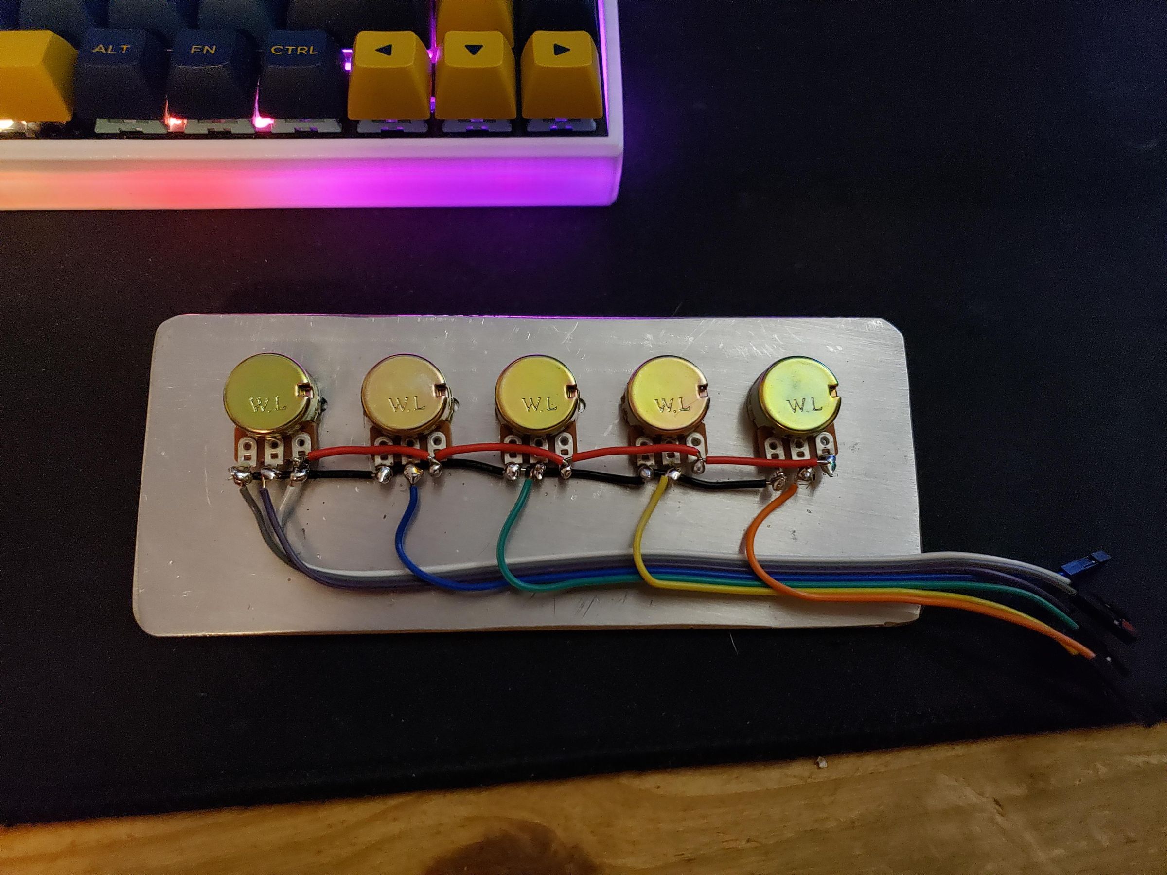 Deej Sound Mixer : 10 Steps - Instructables