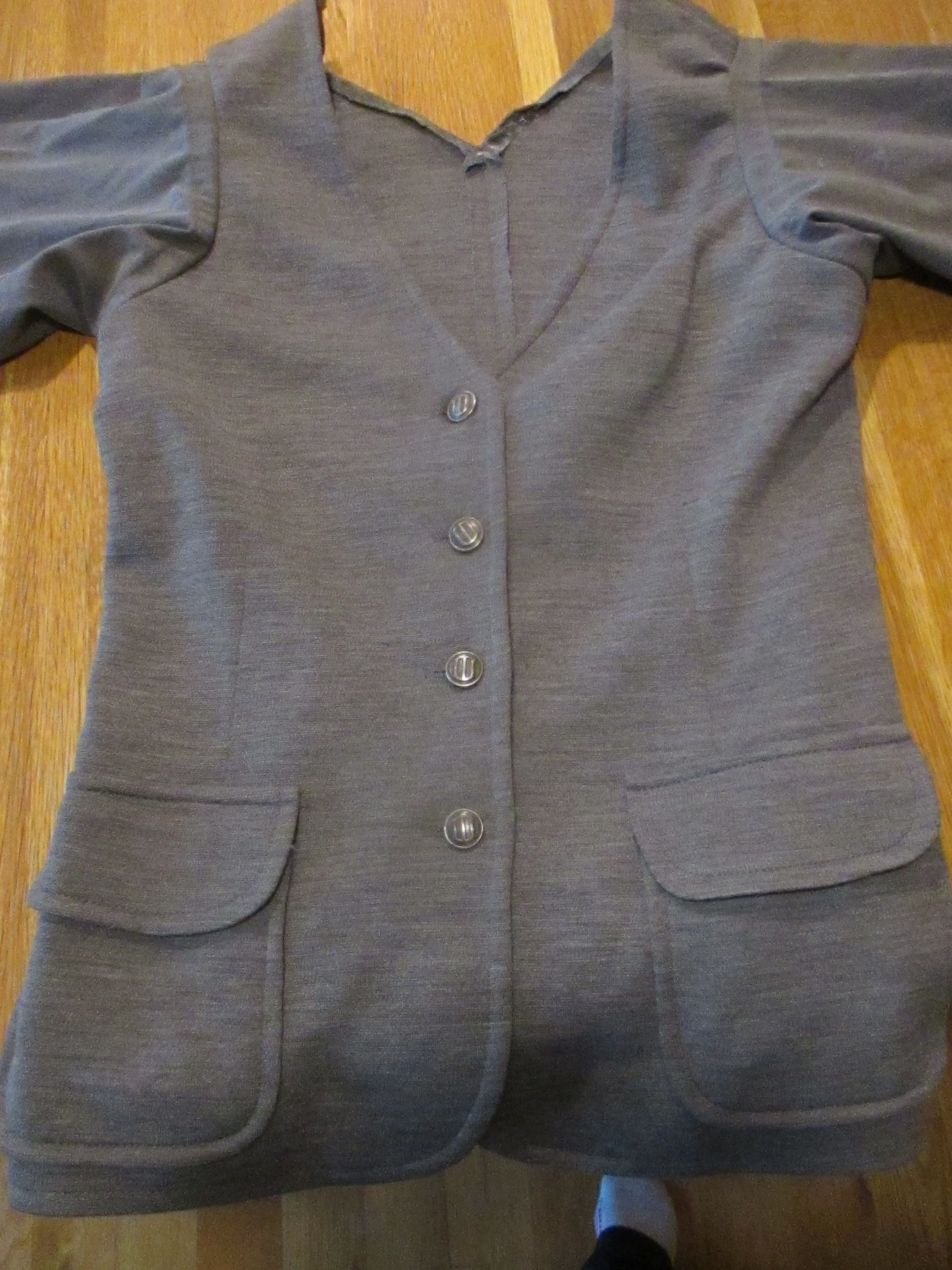 Cheap and Easy Gandalf Costume! : 8 Steps (with Pictures) - Instructables