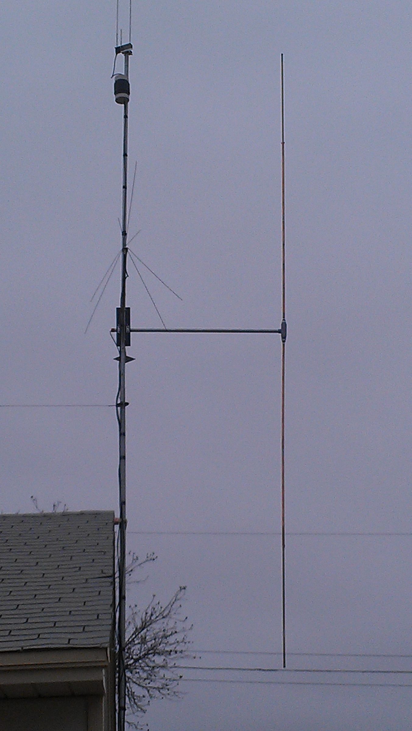 My Experiment in Building a Vertical Dipole Antenna : 8 Steps ...