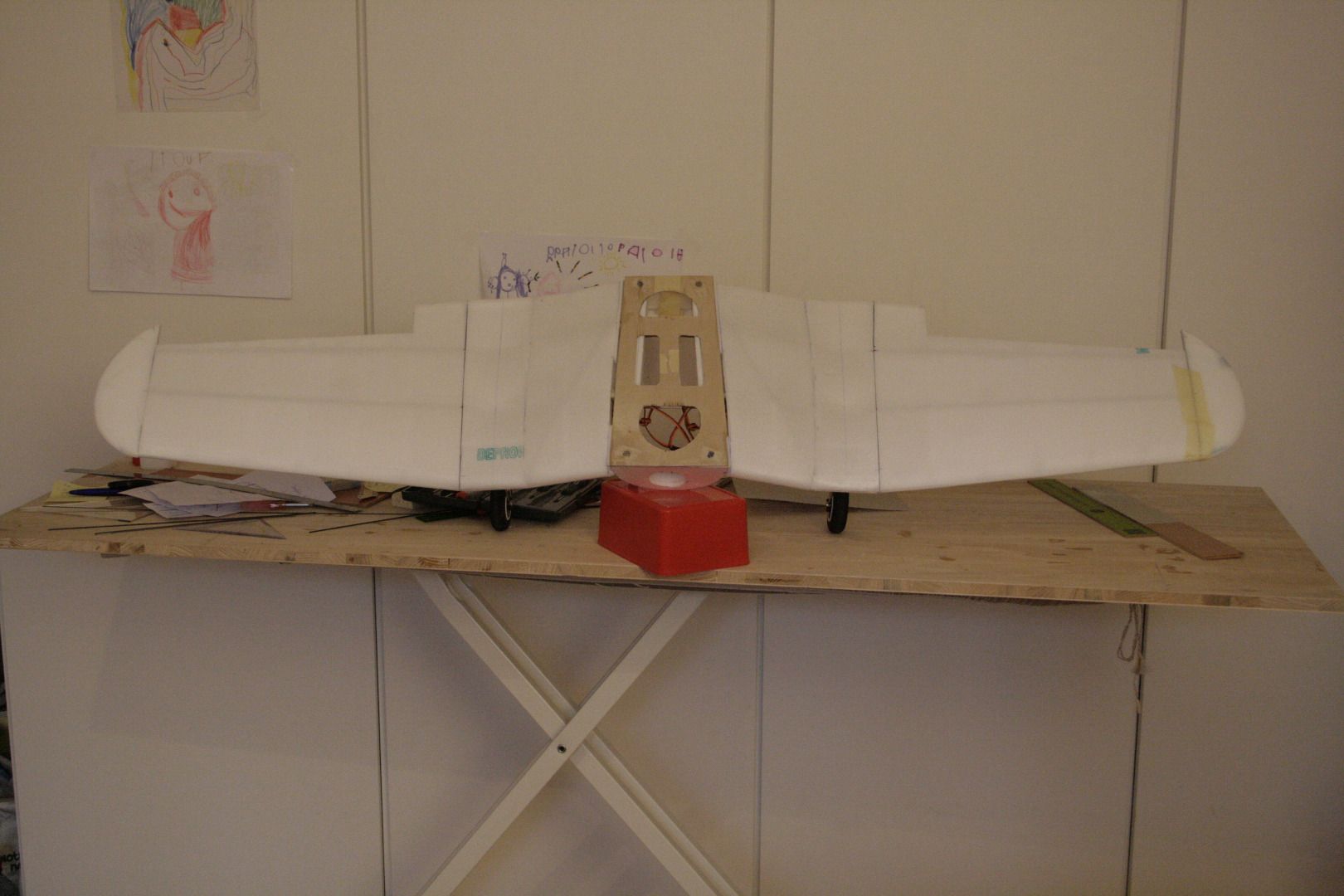 RC Model Corsair F4U Made of Depron : 14 Steps (with Pictures ...