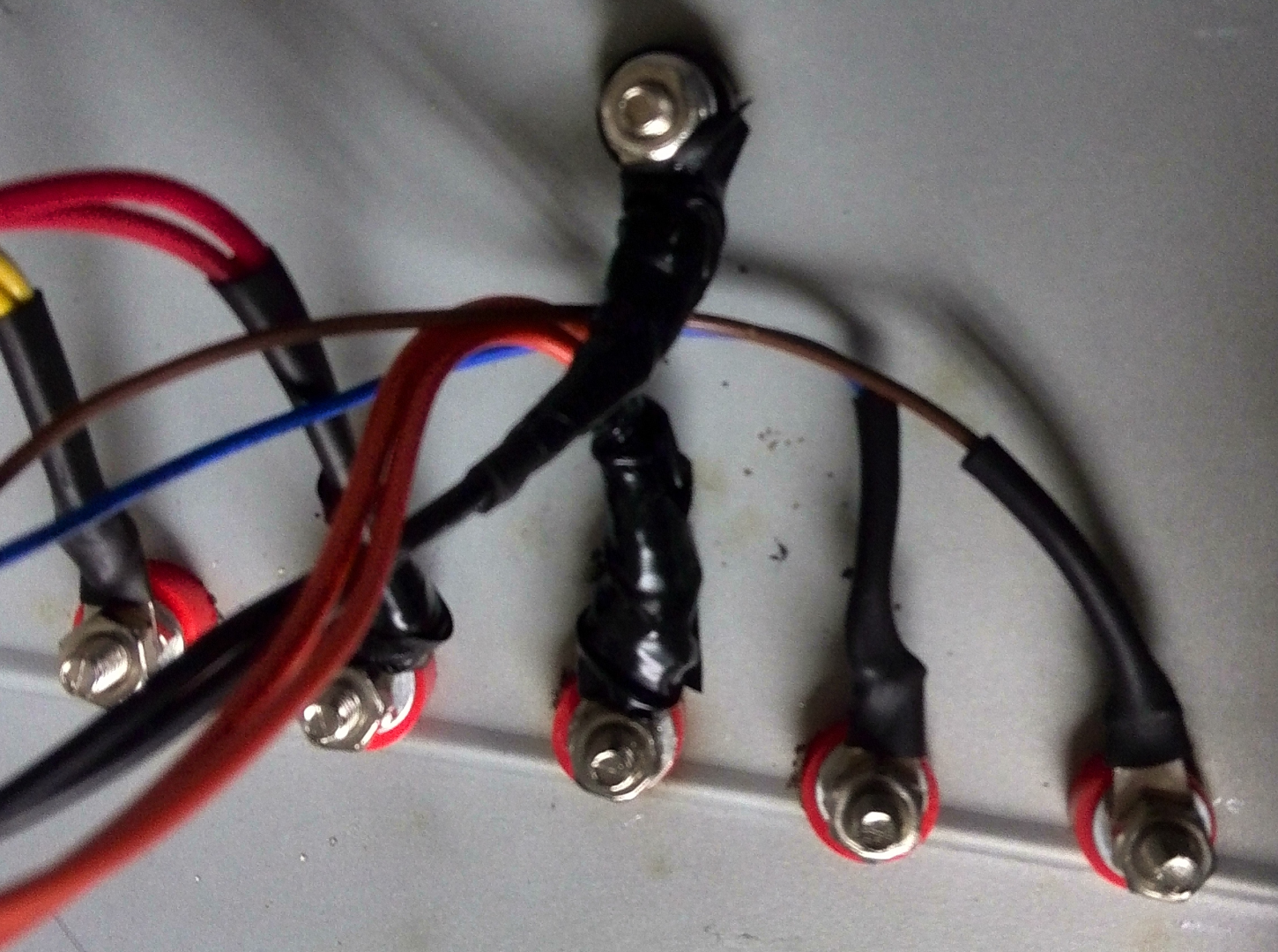 Fuente De Poder Reciclada : 8 Steps - Instructables