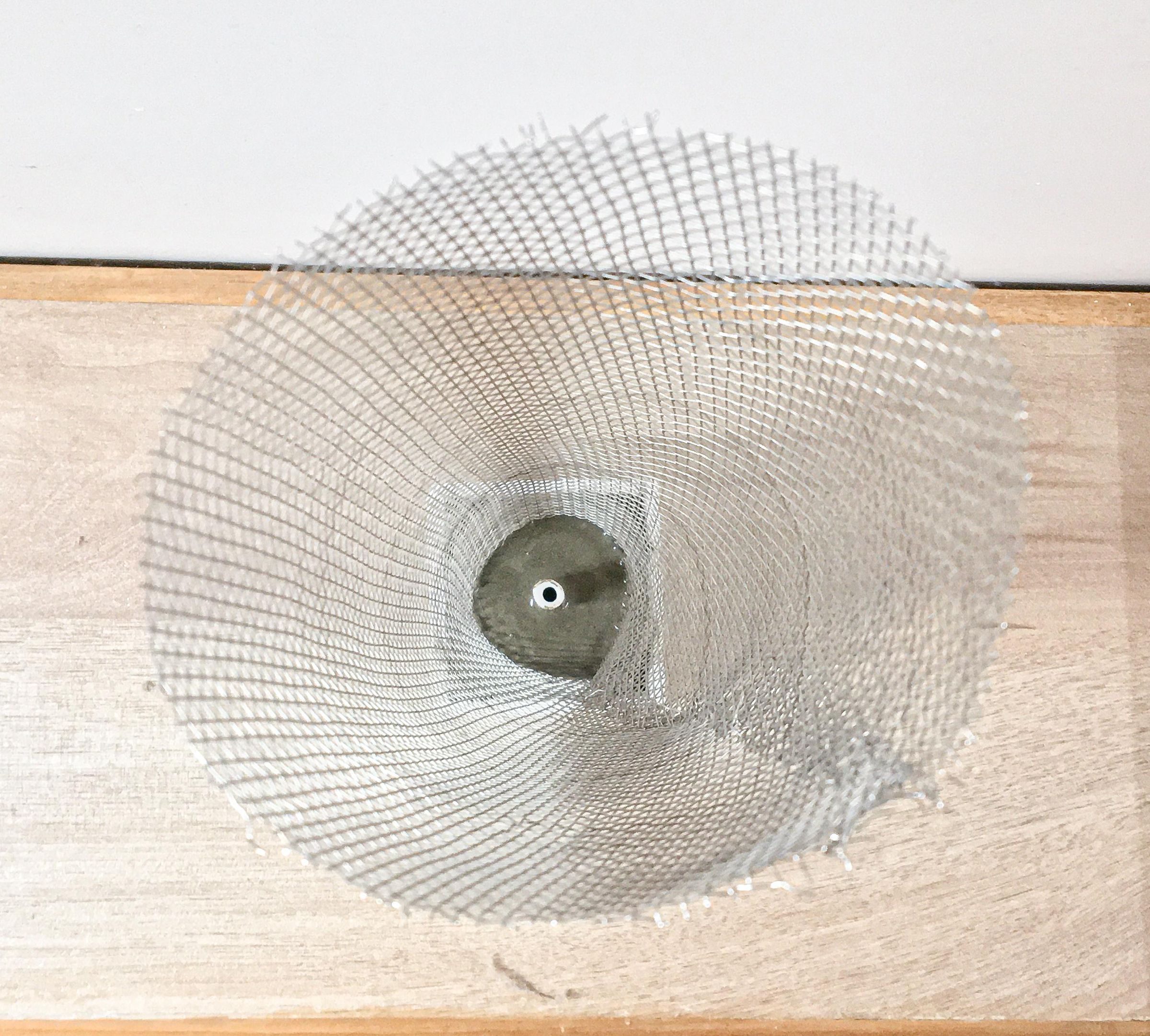 Simple Wire Mesh Lamp : 4 Steps - Instructables