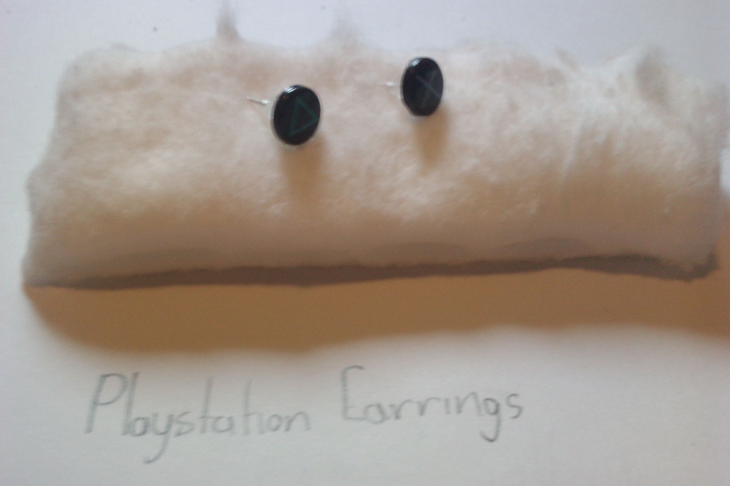 Playstation Earrings : 6 Steps - Instructables