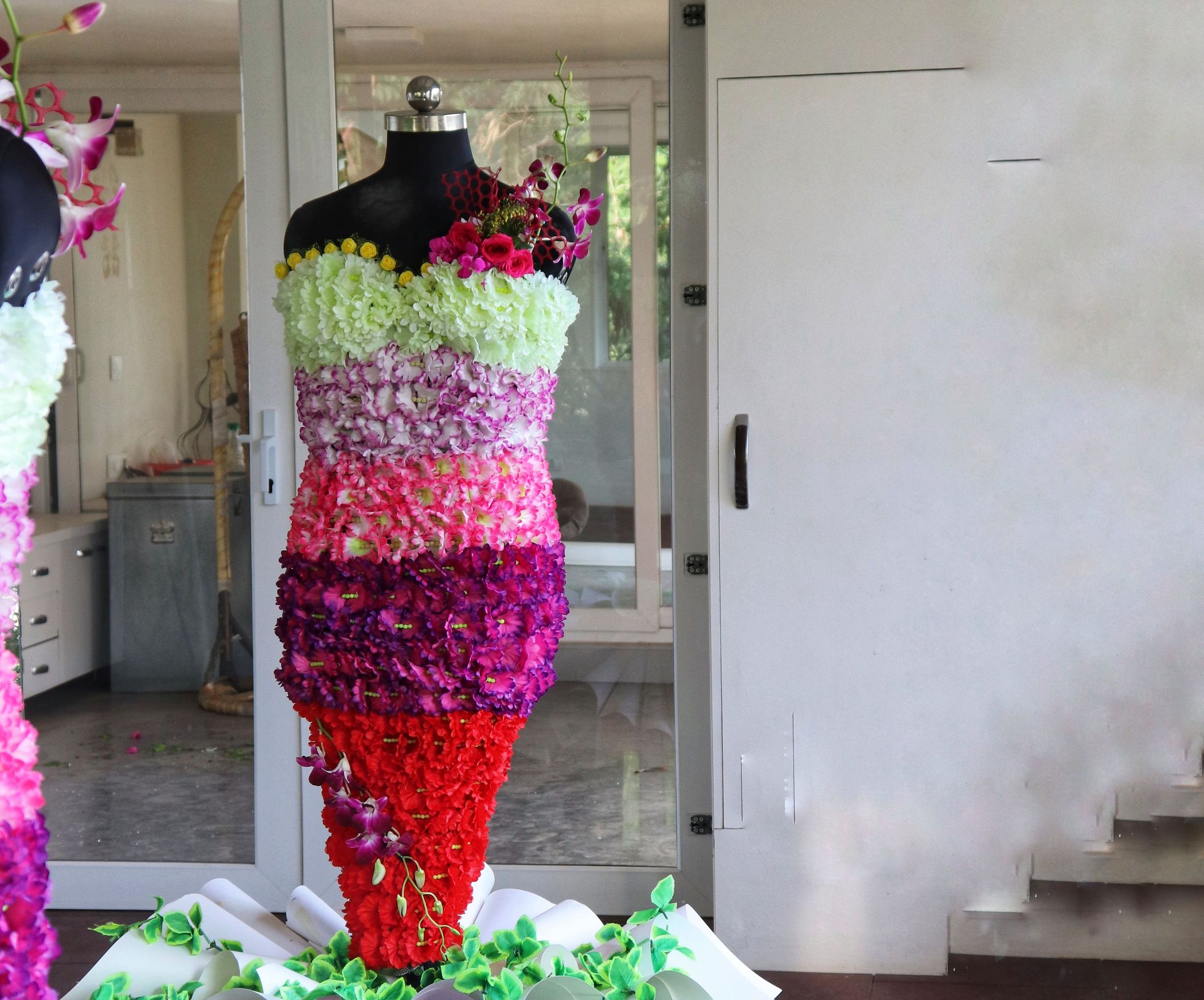 Garden Party Flower Dress Centerpiece : 5 Steps - Instructables