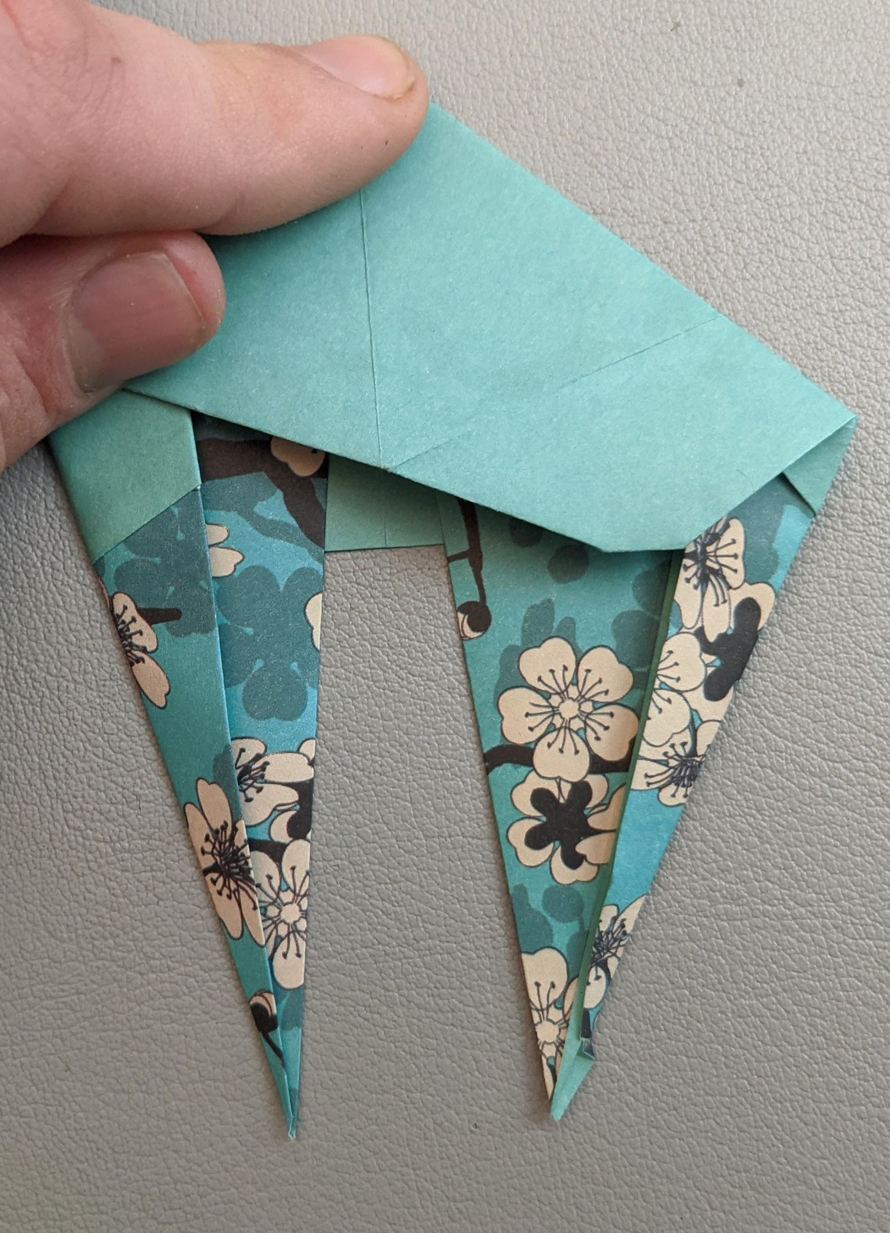 Origami Walrus Bookmark V2 : 9 Steps - Instructables