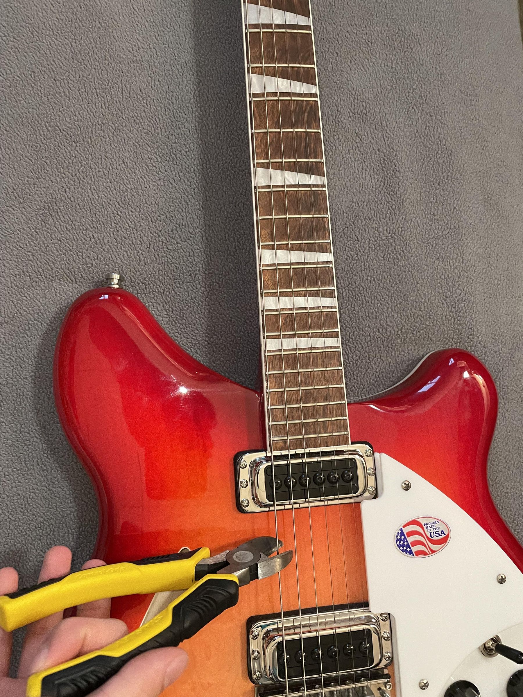 How to Change Guitar Strings : 7 Steps - Instructables