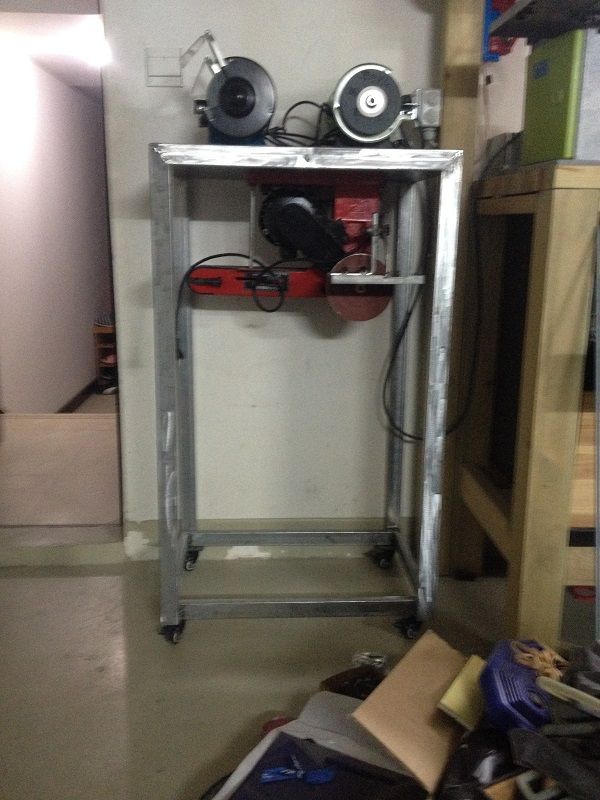 Metal Rotating Tool Stand : 6 Steps (with Pictures) - Instructables