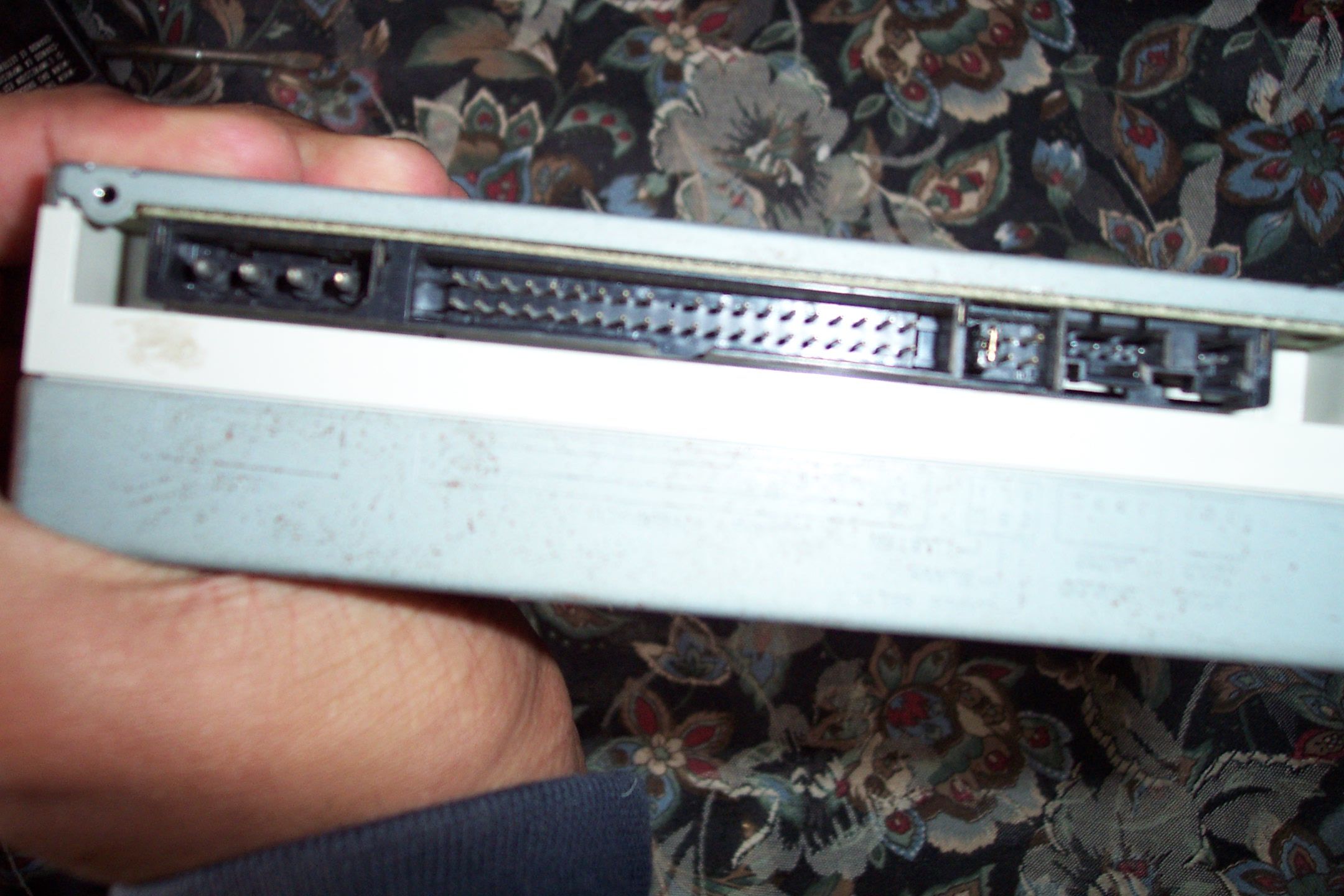 How to Make a Audio CD Player From Old Cdrom : 8 Steps - Instructables