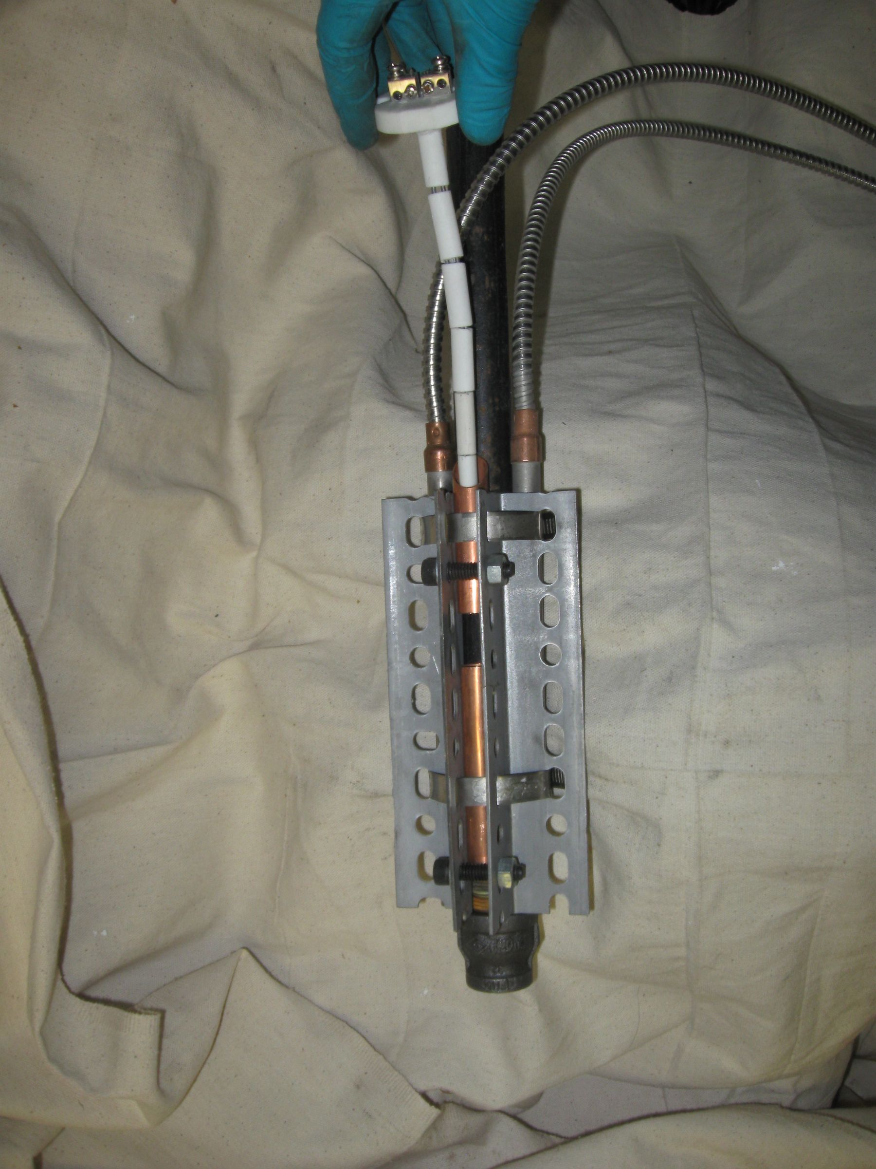 Plastic Injection Molding and Extruding : 11 Steps - Instructables