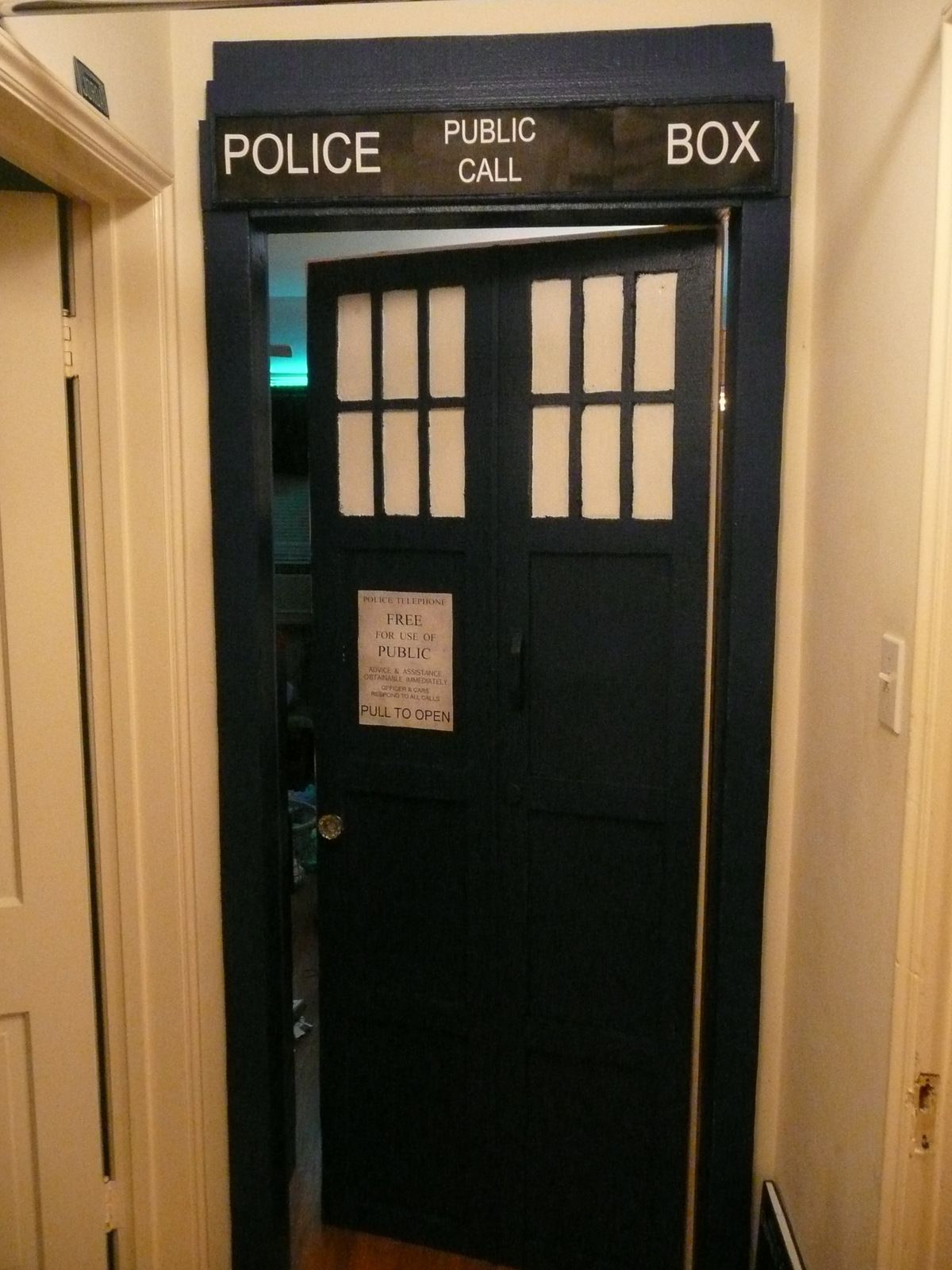 Tardis Door : 3 Steps (with Pictures) - Instructables