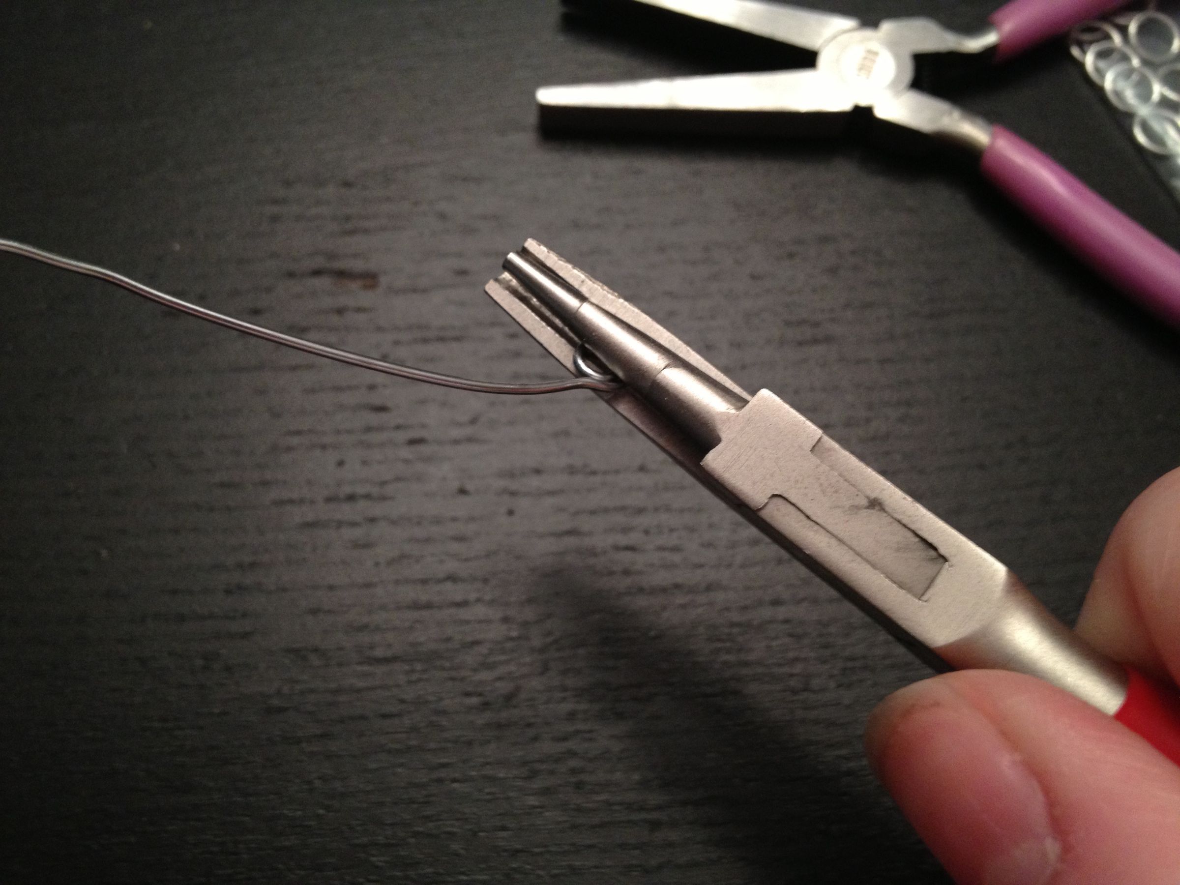 Swirly Paperclip Bracelet : 9 Steps (with Pictures) - Instructables