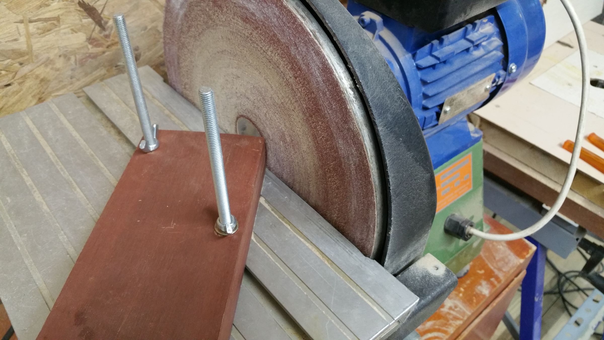 Perfect Mitre Joints for Picture Frames : 4 Steps (with Pictures ...