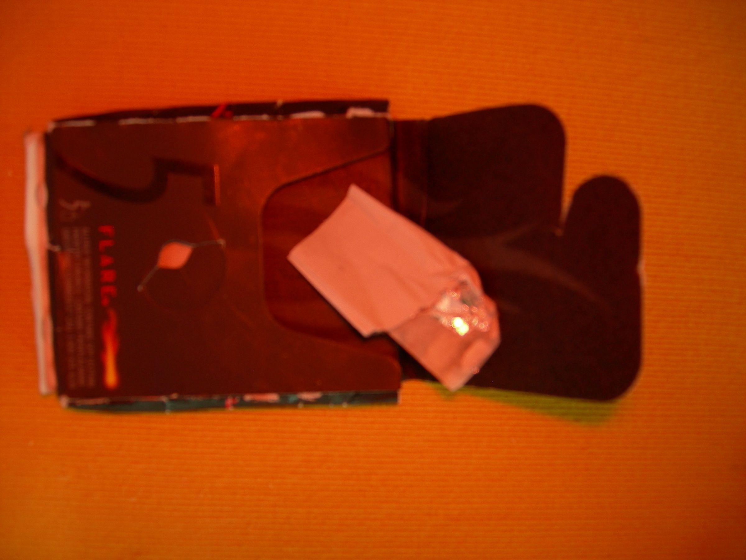 Supper Easy Gum Wallet : 6 Steps - Instructables