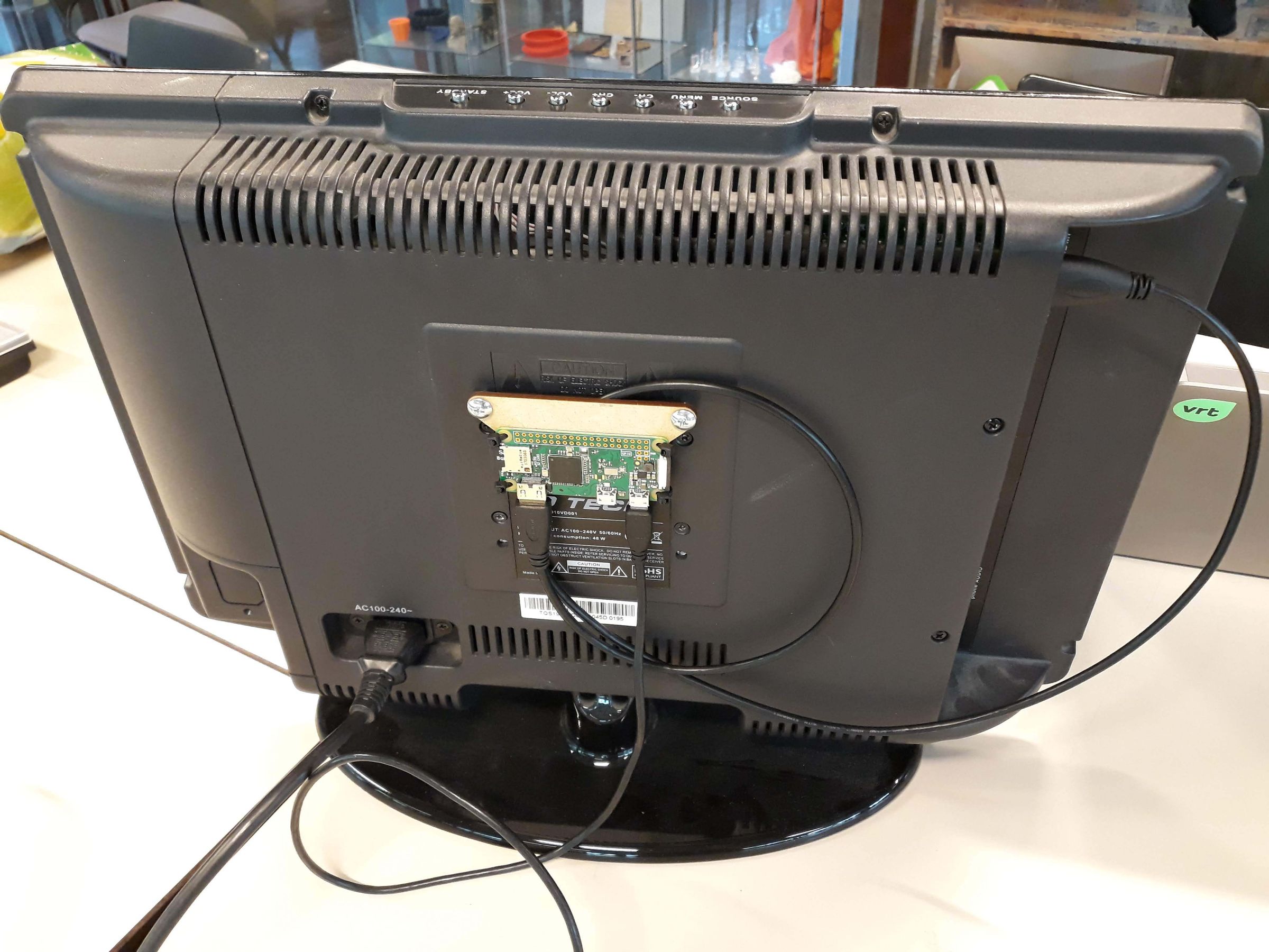 Private TV-channel for the Elderly : 4 Steps (with Pictures ...