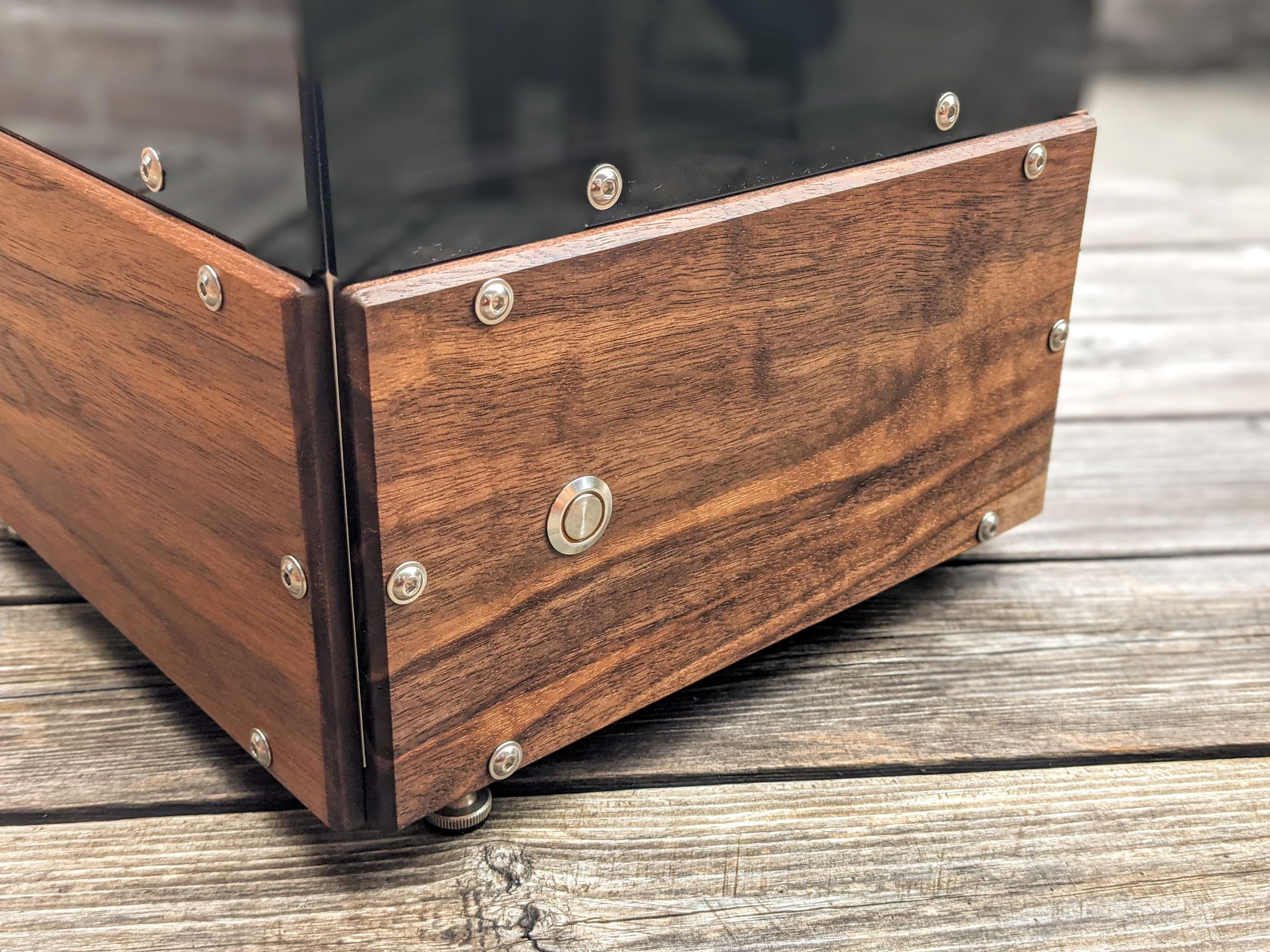 Walnut and Acrylic PC Build : 11 Steps (with Pictures) - Instructables