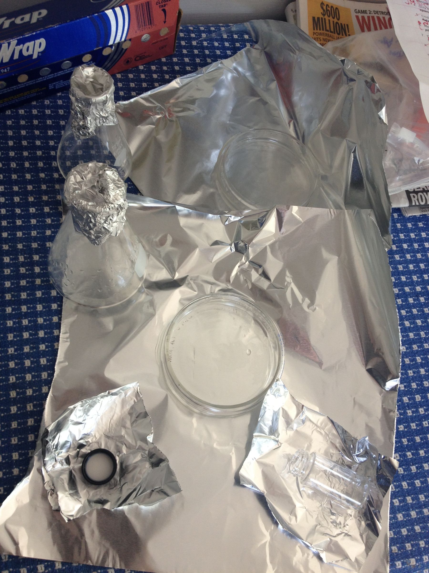 How to Make Solid Culture Medium Plates for Yeast Culture : 8 Steps ...