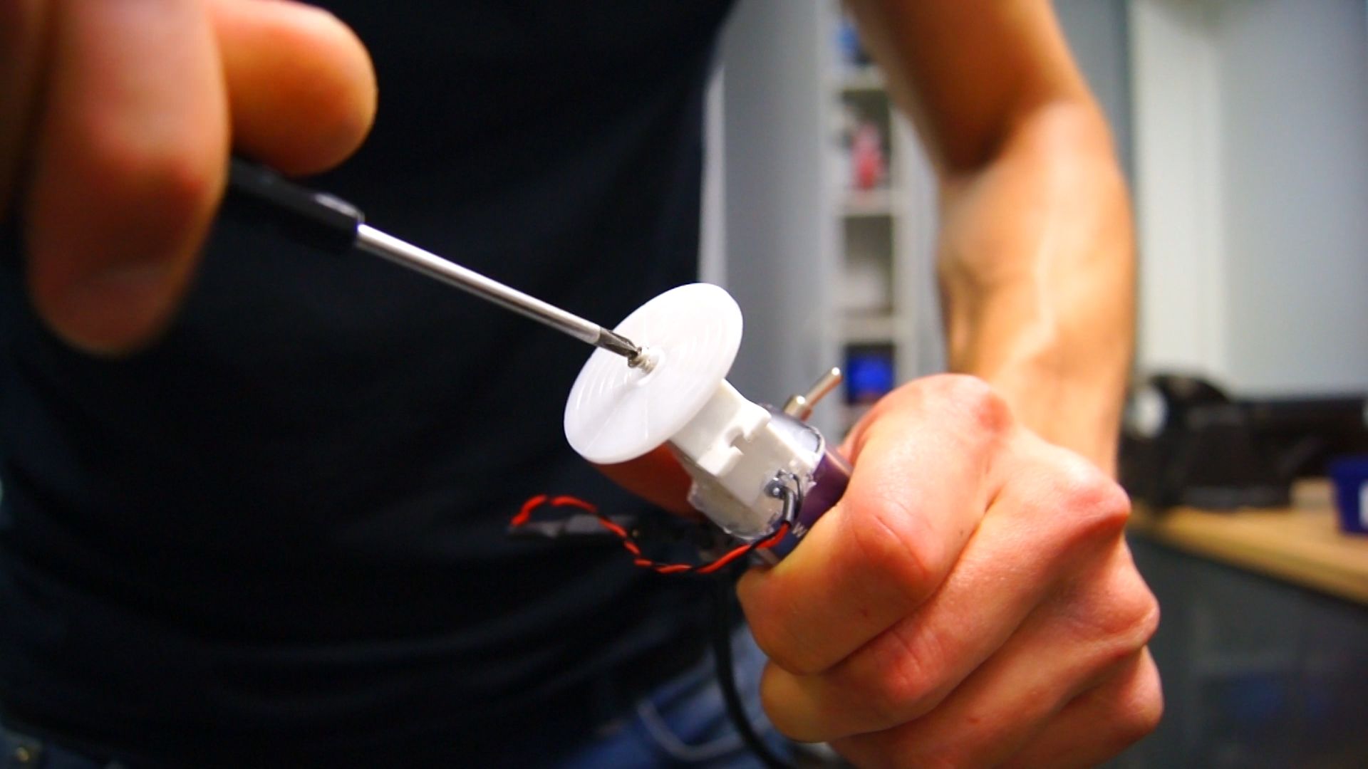 How to Make Servo Driven Screwdriver Tool - DIY : 8 Steps (with ...