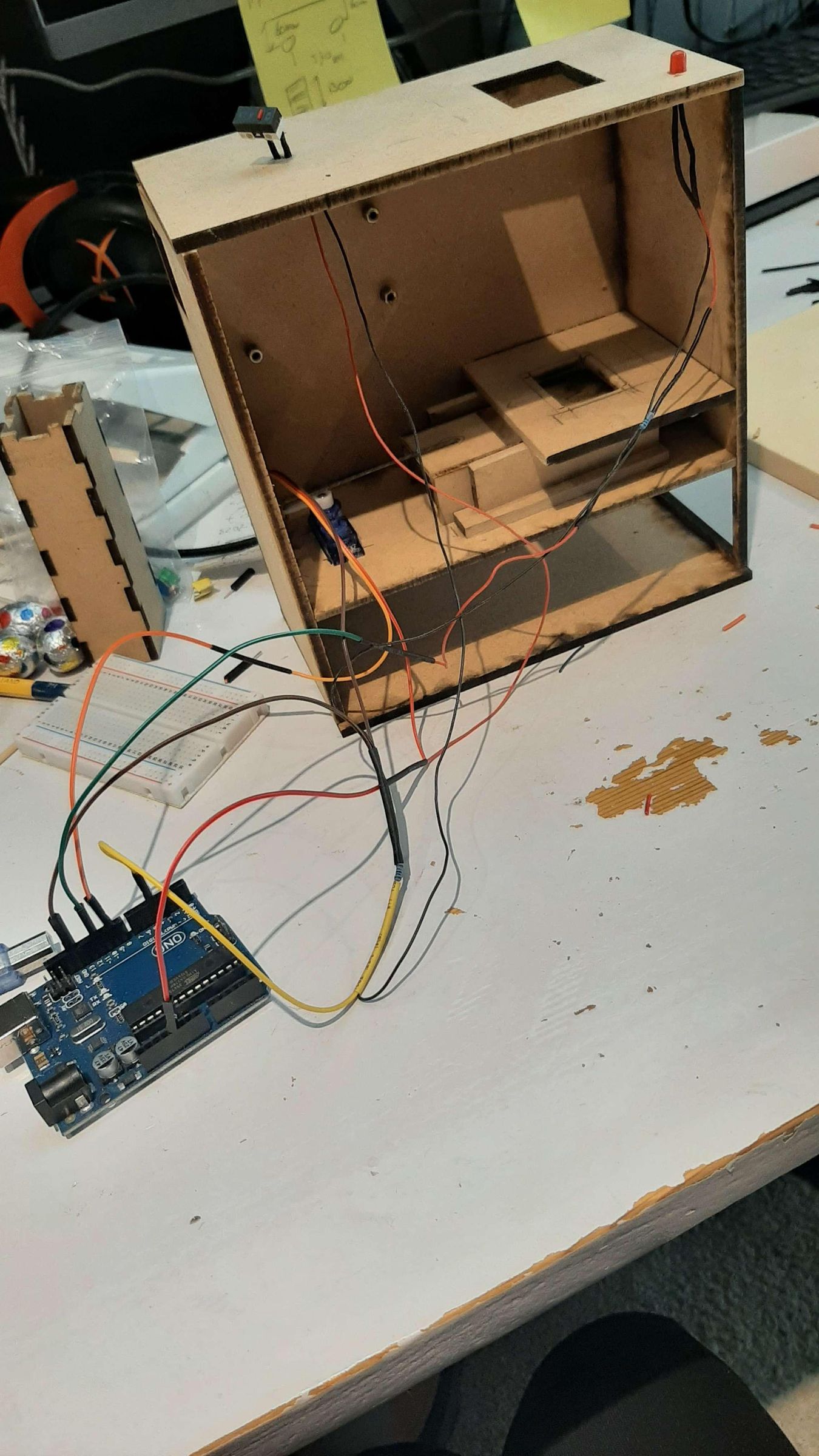 Chocoloate Egg Dispenser - Made With Arduino : 8 Steps (with Pictures ...