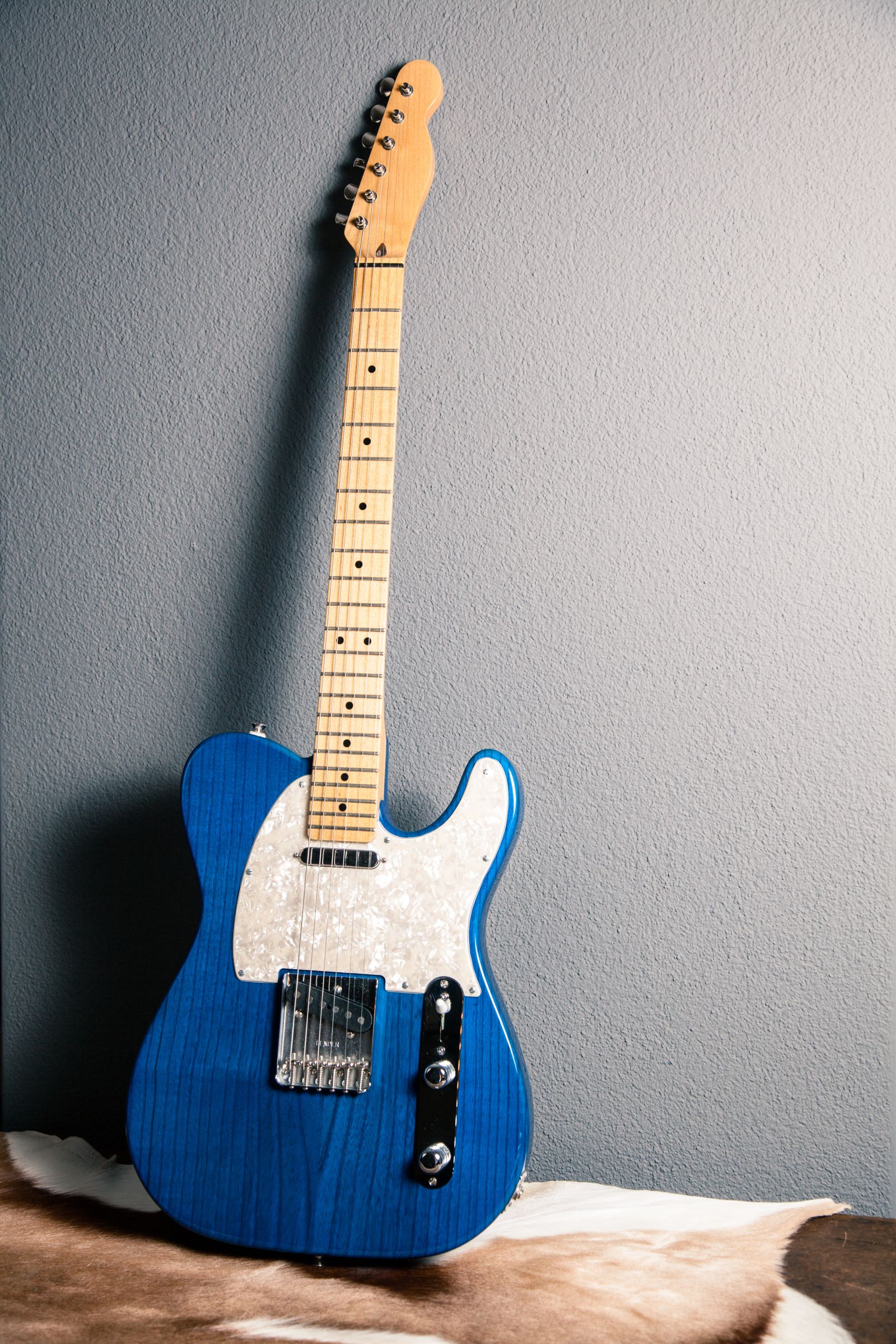 Pearl Blue Vintage Telecaster : 21 Steps (with Pictures) - Instructables