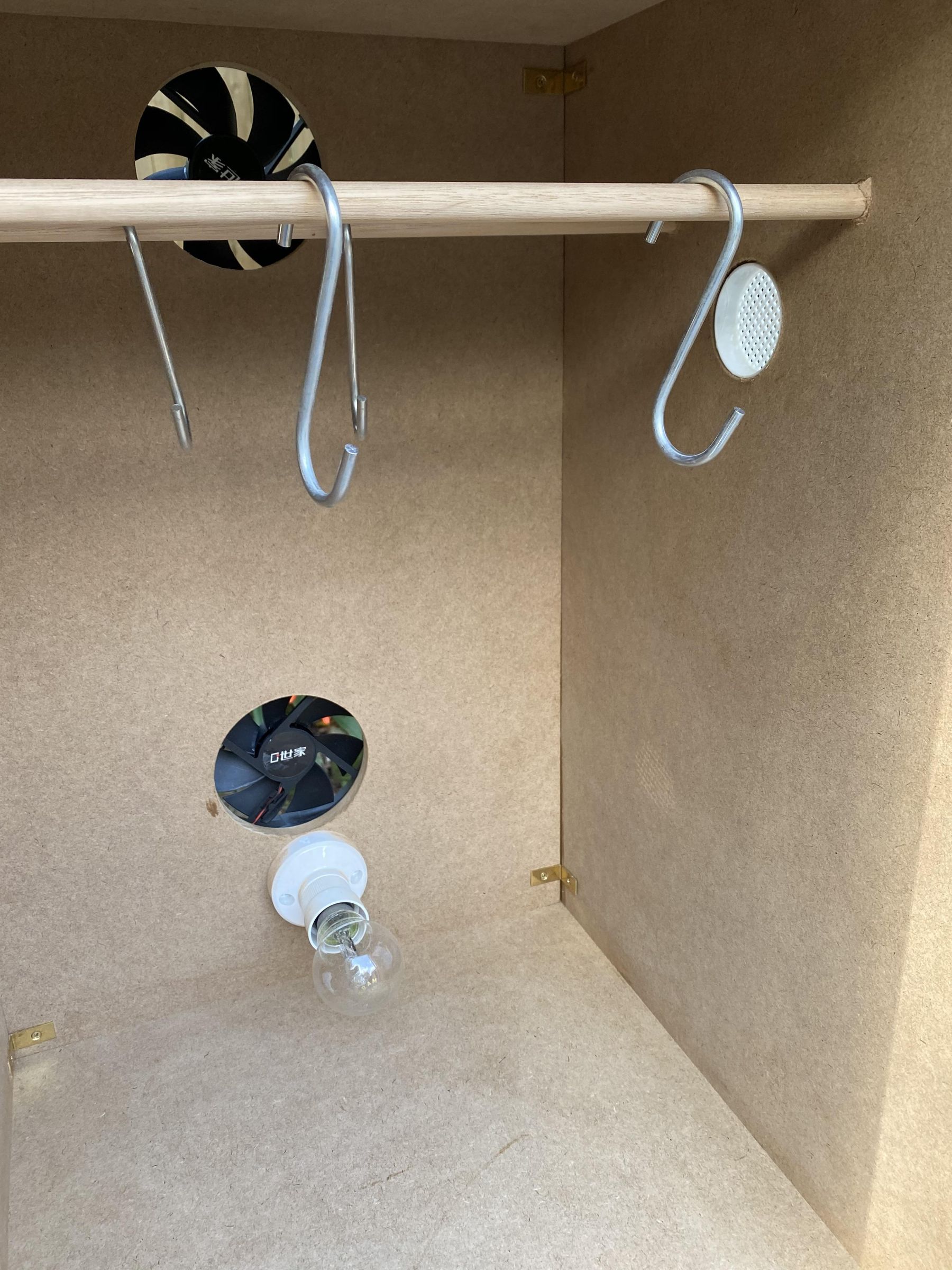 Wooden Biltong Box : 8 Steps (with Pictures) - Instructables