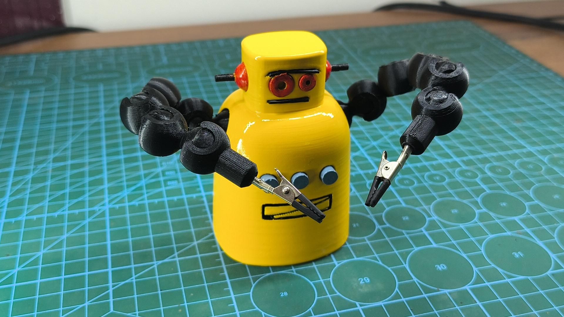 Instructables Robot Helping Hand for Soldering : 12 Steps (with Pictures) - Instructables