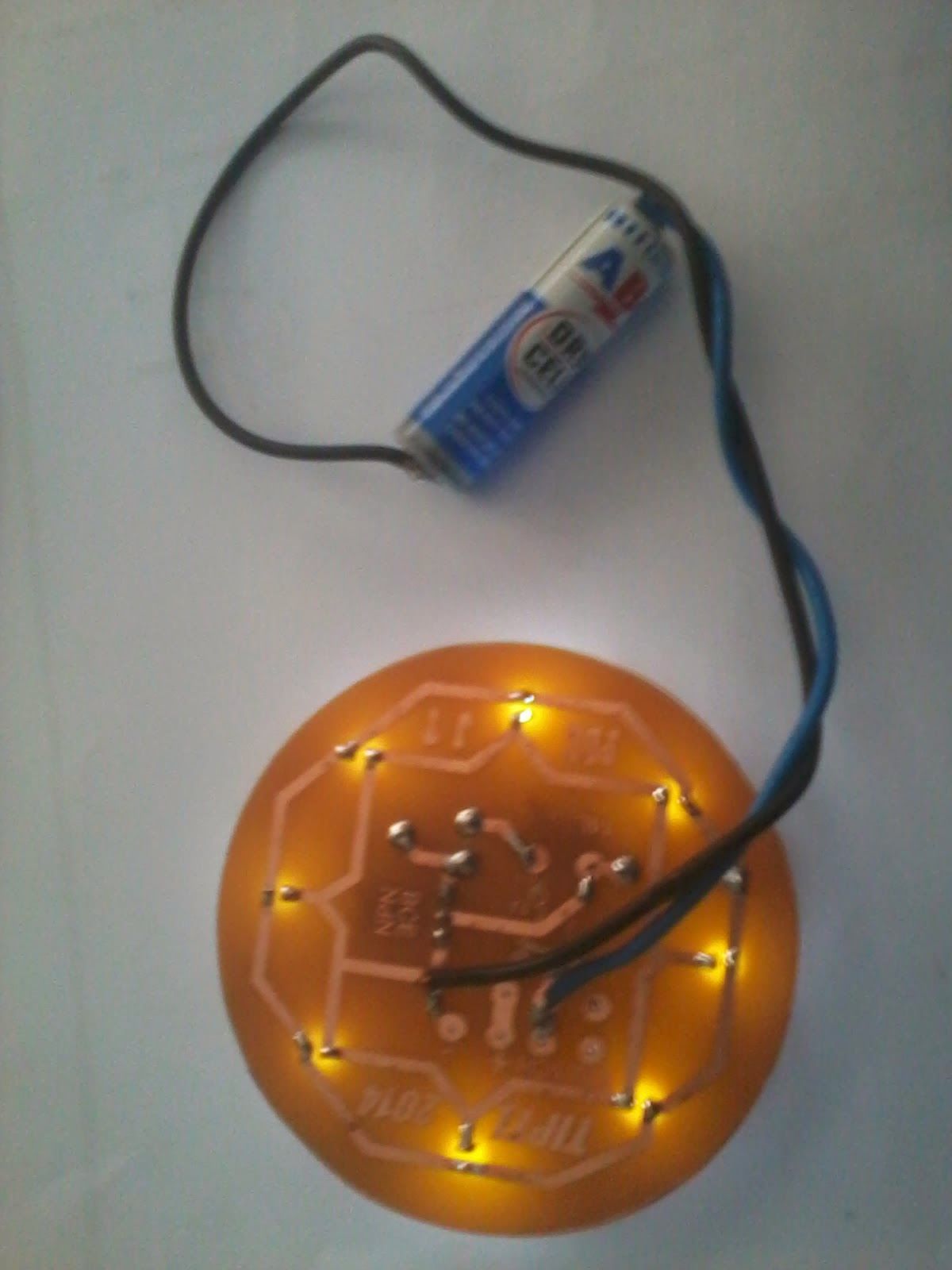 DIY 1,5 V to Light Up 15 LED : 5 Steps - Instructables