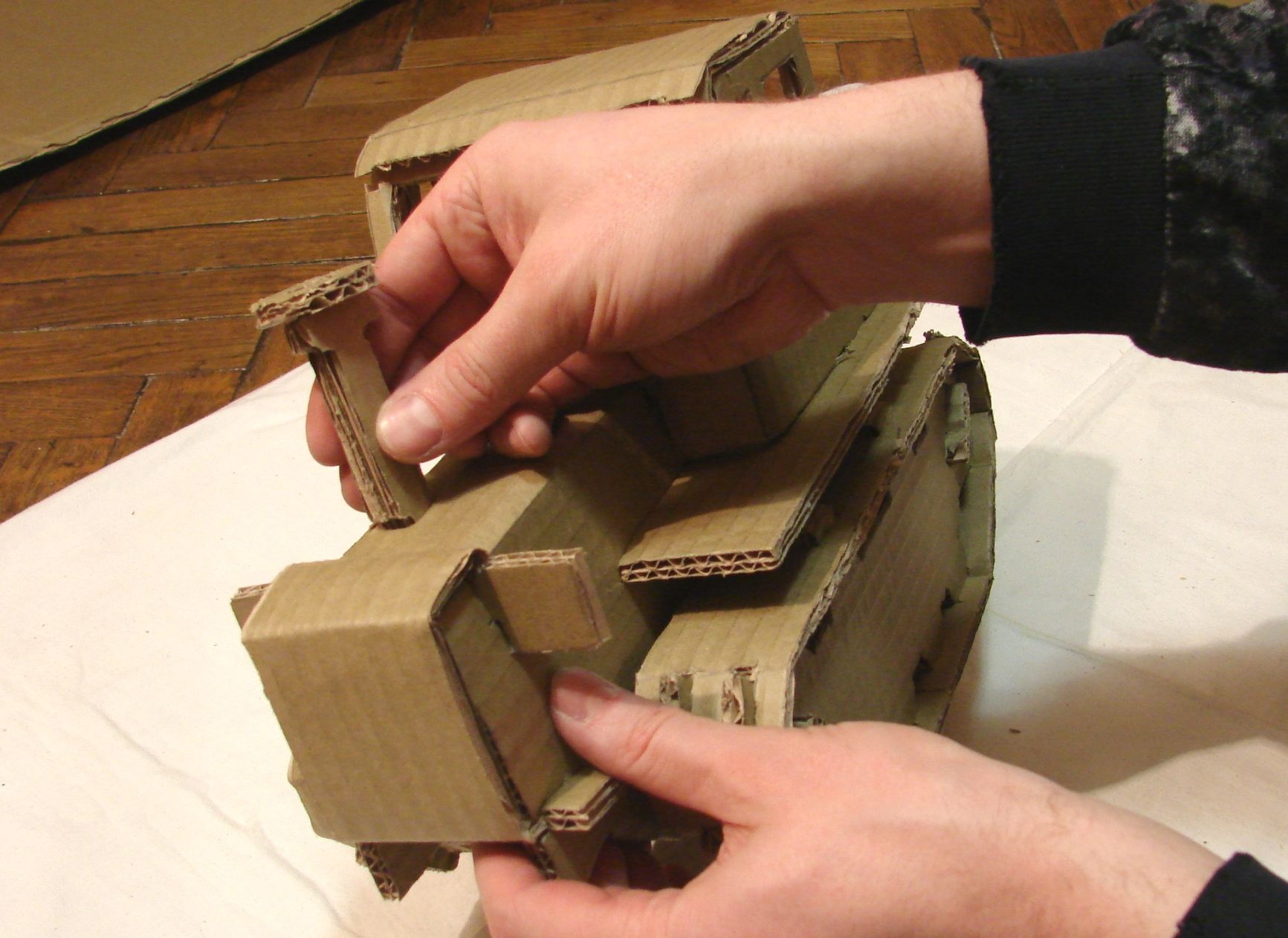 Tractor-cardboarder : 16 Steps (with Pictures) - Instructables