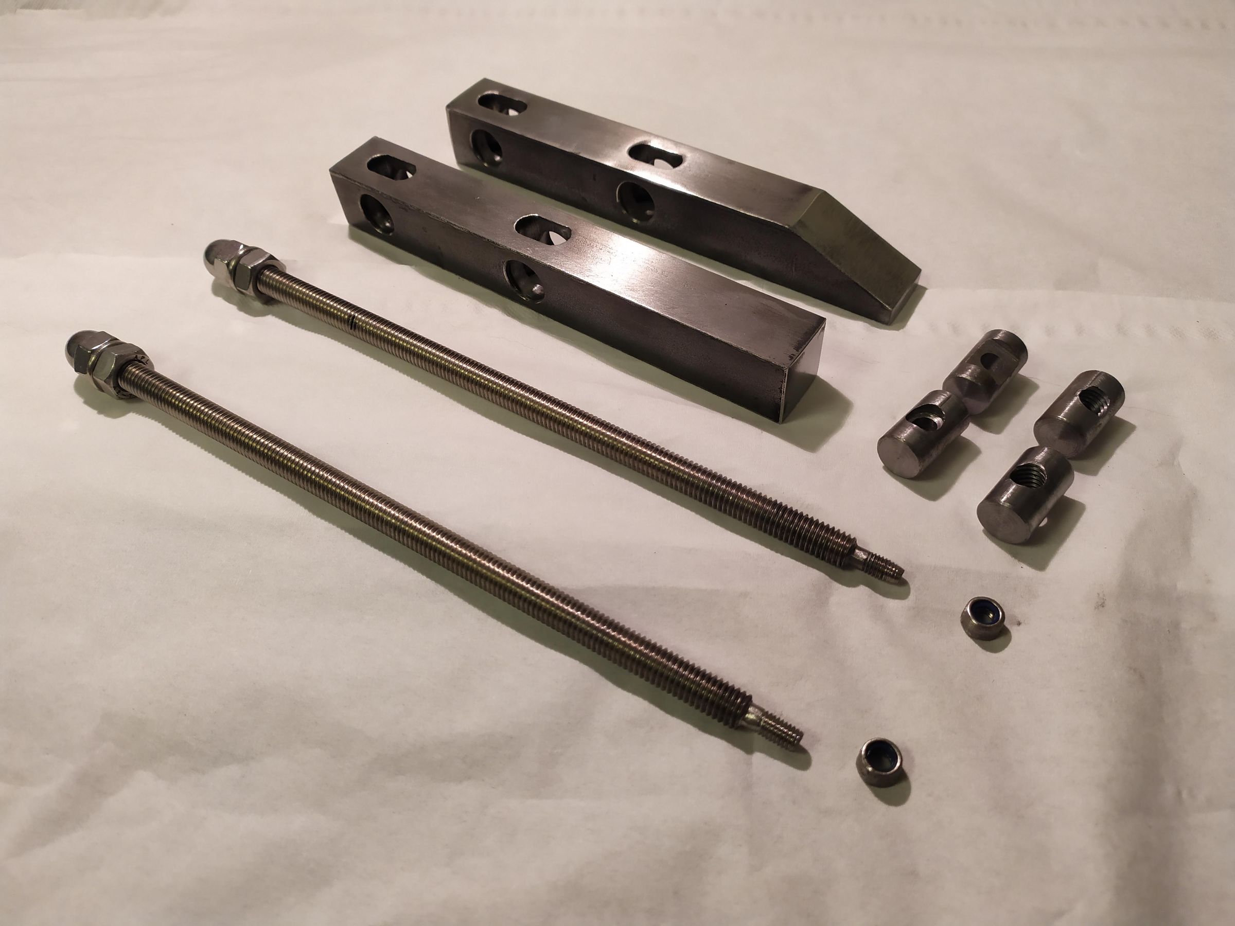 Metal Twin Screw Clamp (no Lathe, No Mill) : 7 Steps (with Pictures ...
