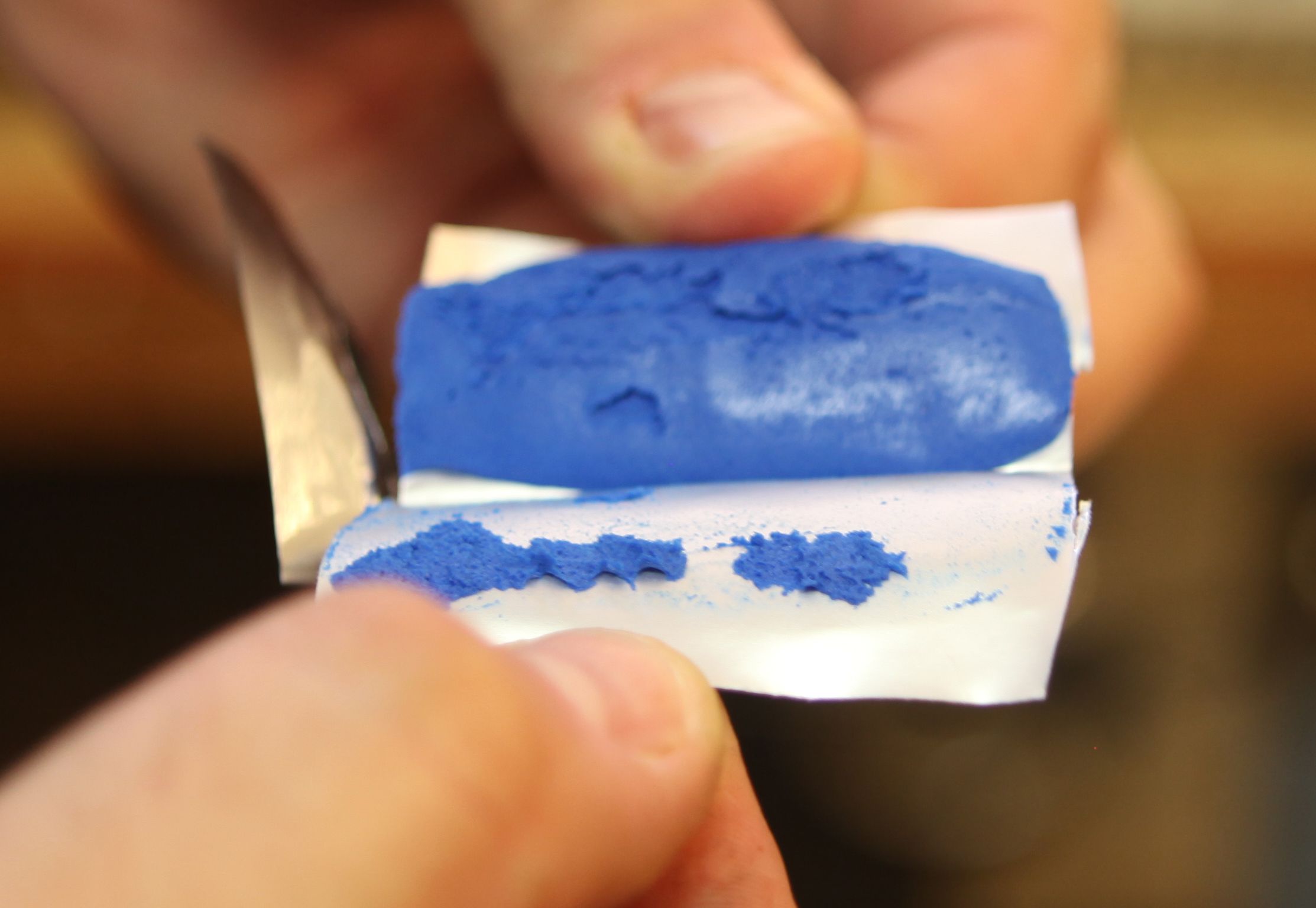 Add Sugru Bumpers to Your Phone Case : 5 Steps - Instructables